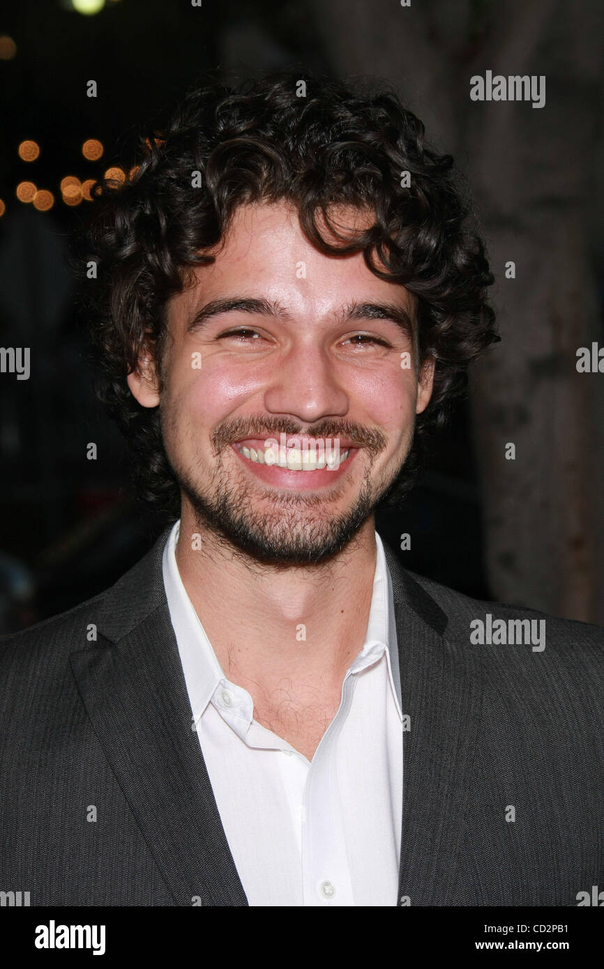 Mar 17, 2008 - West Hollywood, California, USA - Actor STEVEN STRAIT ...