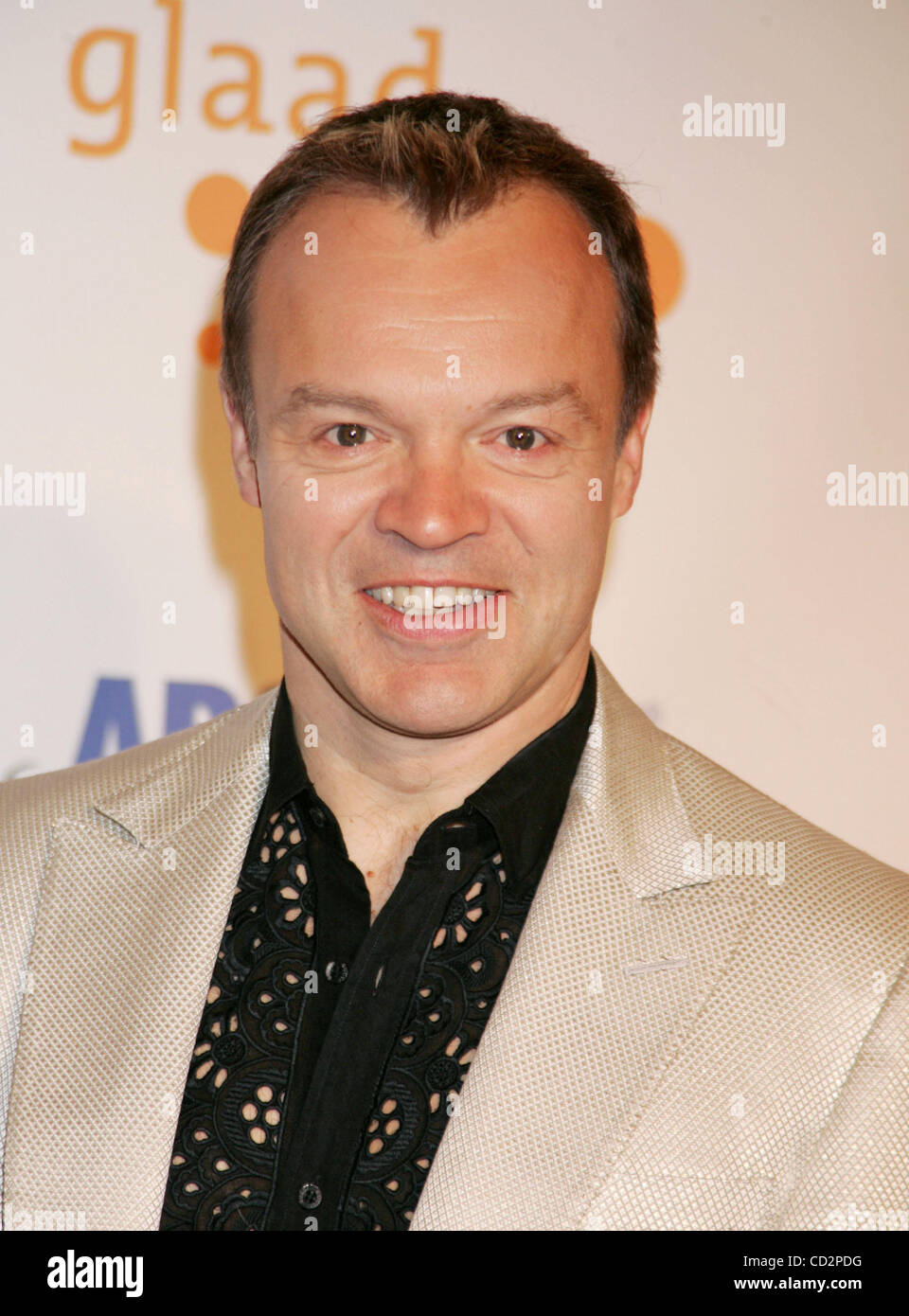 Mar 17, 2008 - New York, NY, USA - GRAHAM NORTON at the arrivals for ...