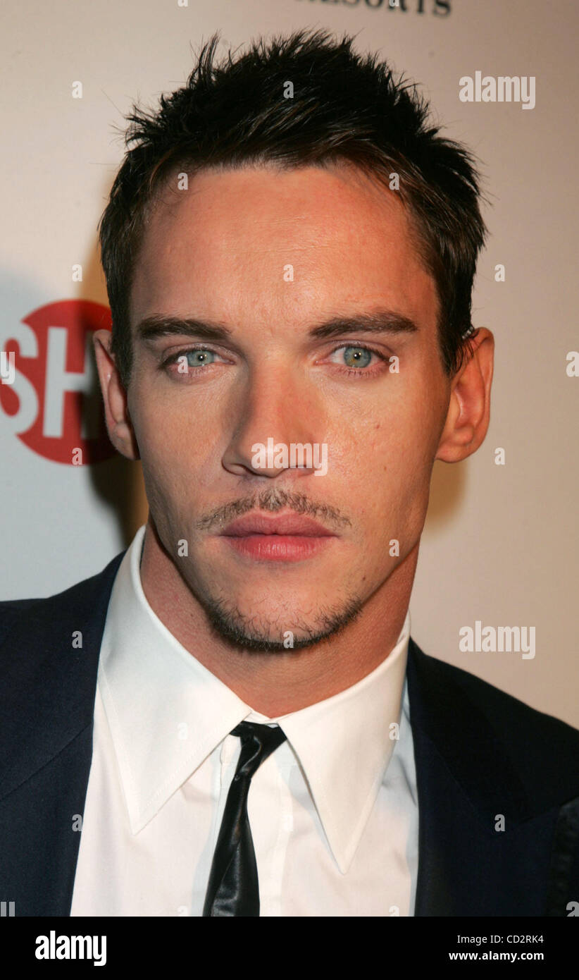 Mar 19, 2008 - New York, NY, USA - Actor JONATHAN RHYS MEYERS at the ...
