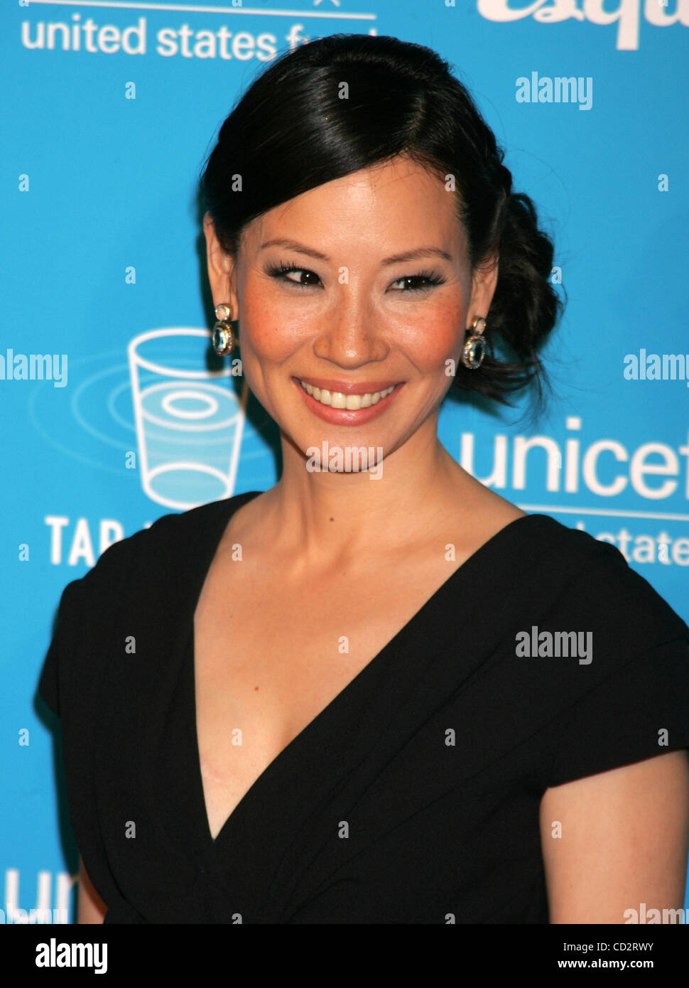 Mar 19, 2008 - New York, NY, USA - Actress LUCY LIU poses for photos at ...