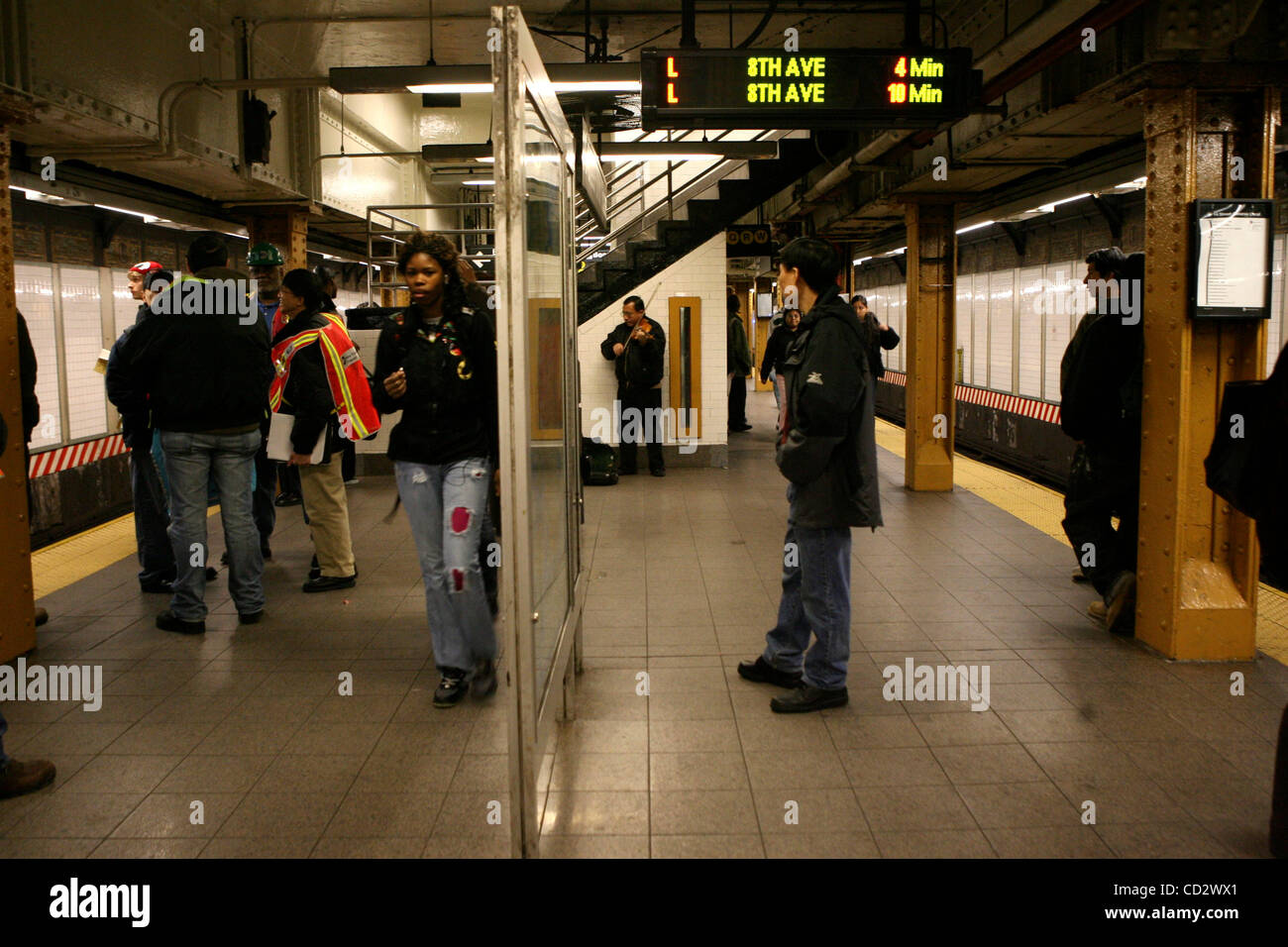 Straphangers hi-res stock photography and images - Alamy