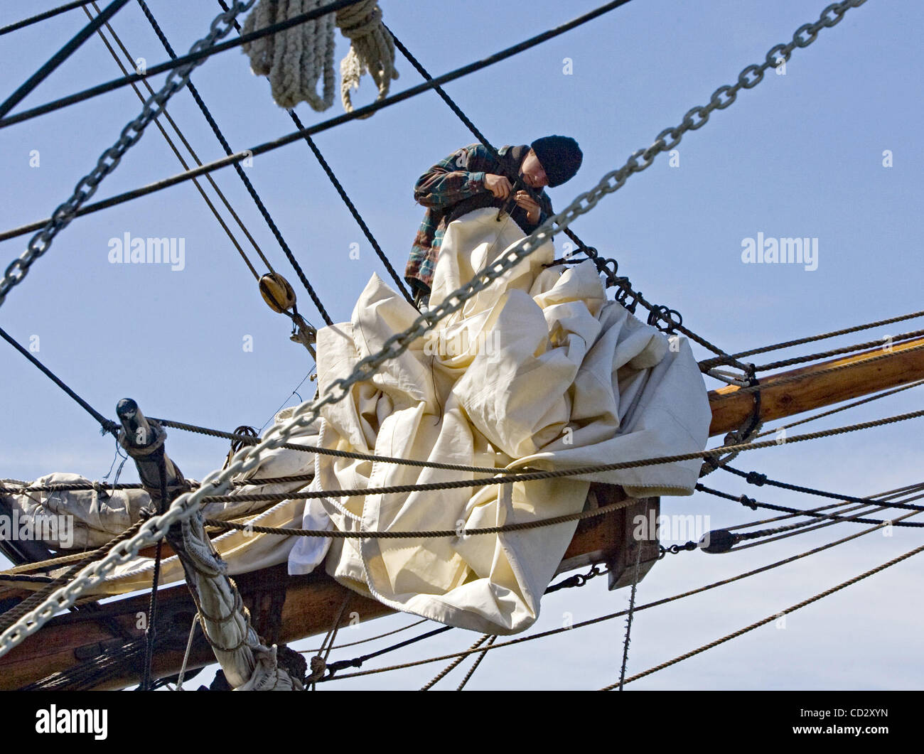 Deckhand 18th century hi-res stock photography and images - Alamy