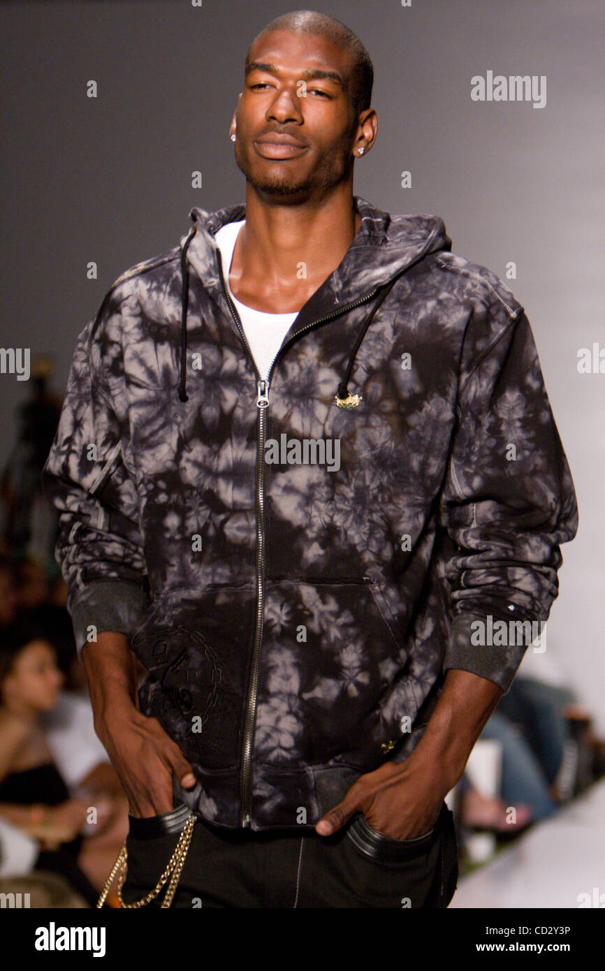 Akademiks High Resolution Stock Photography and Images - Alamy