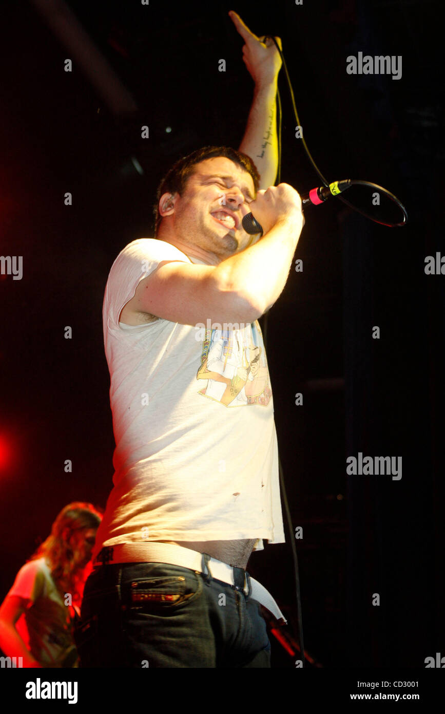 Alex turner 2008 hi-res stock photography and images - Alamy