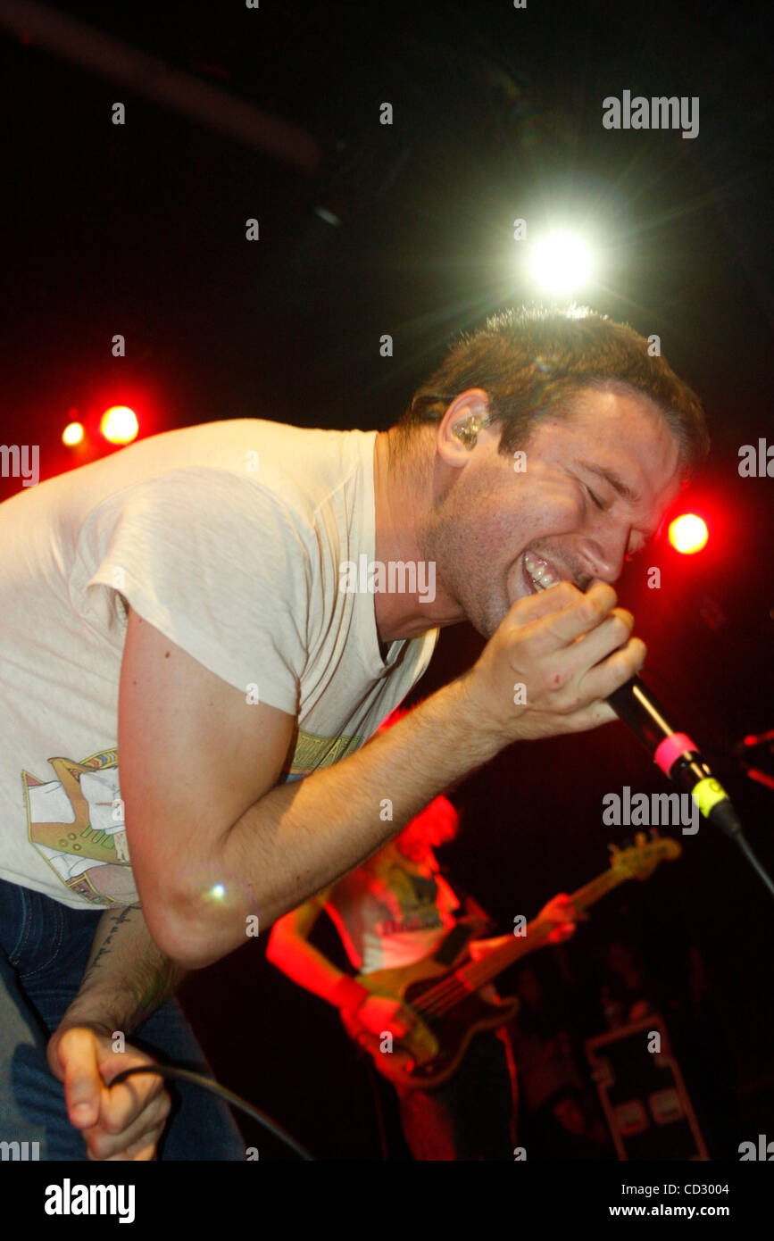 Alex turner 2008 hi-res stock photography and images - Alamy