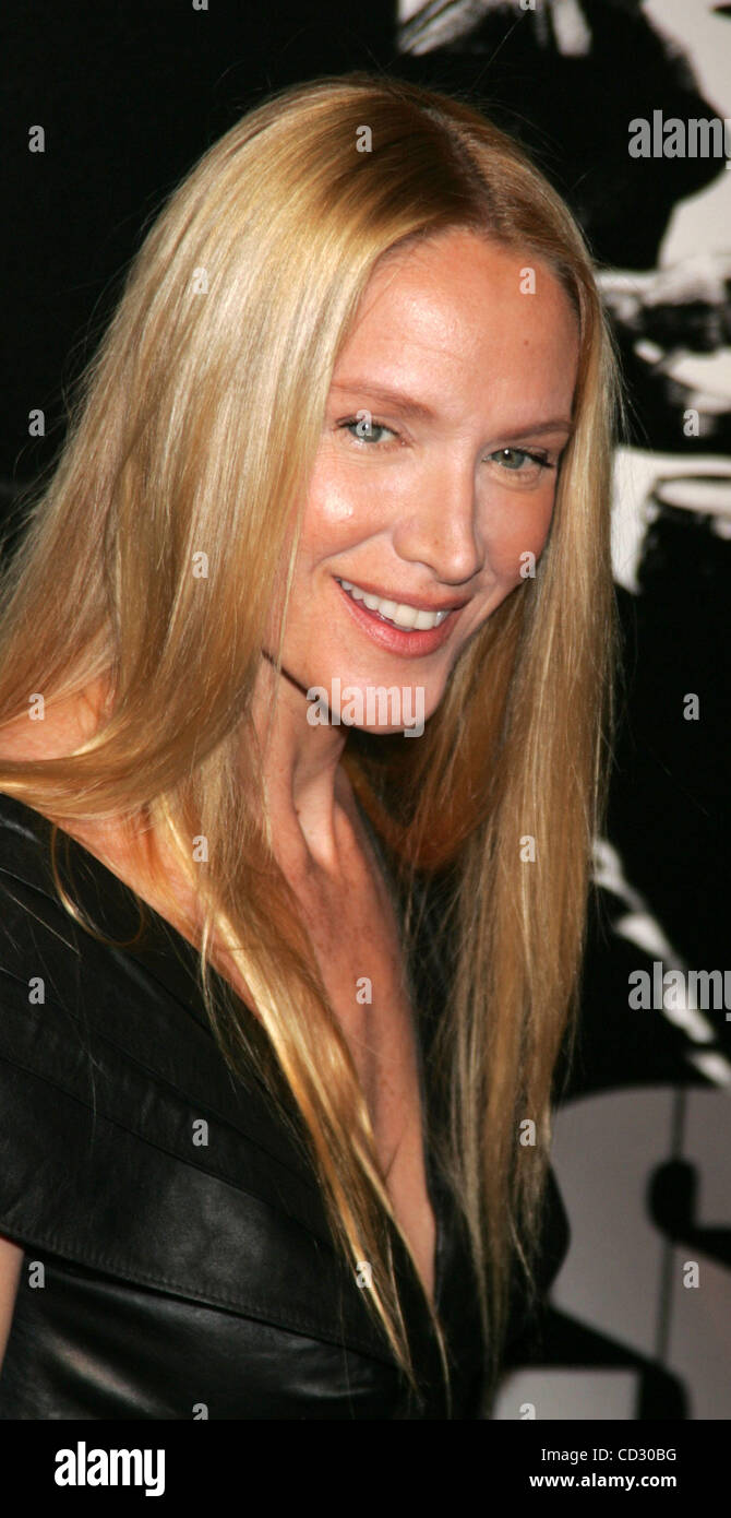 Mar 30, 2008 - New York, NY, USA - Actress KELLY LYNCH at the arrivals ...