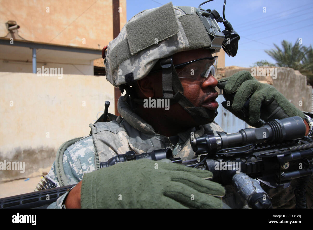 Apr 02, 2008 - Baghdad, Iraq - A soldier of 1st Platoon, Cobra Troop ...