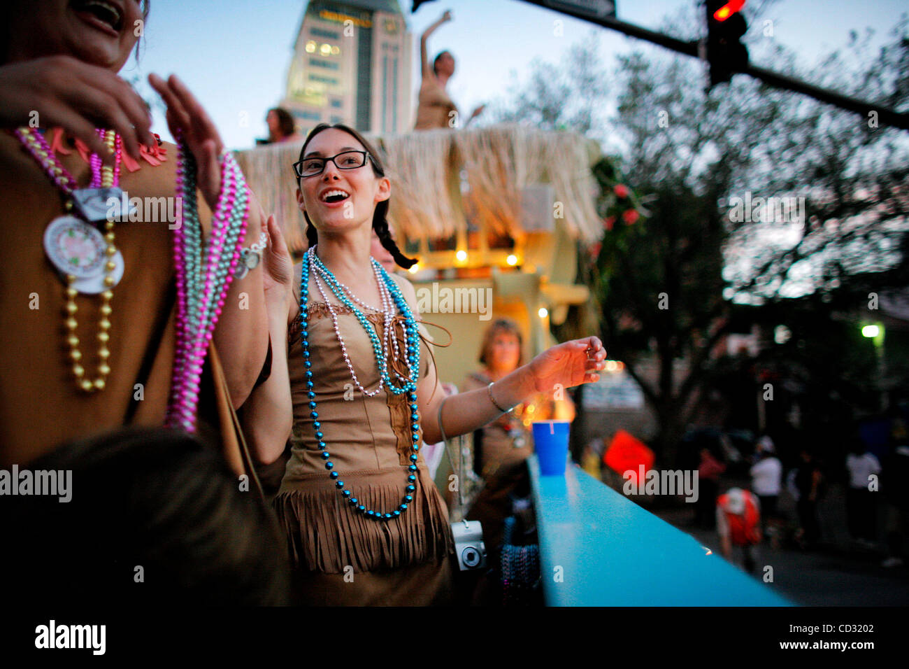 SP 286067 FOUN PARADE 2 CAPTION: (04/03/2008 St. Petersburg) Krewe of ...