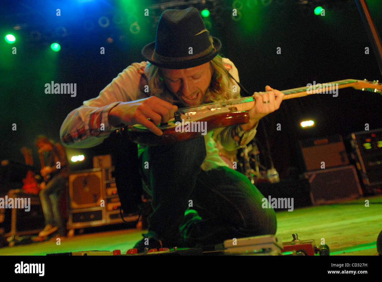 Apr 3, 2008 - Myrtle Beach, South Carolina USA - Singer / Guitarist JON ...