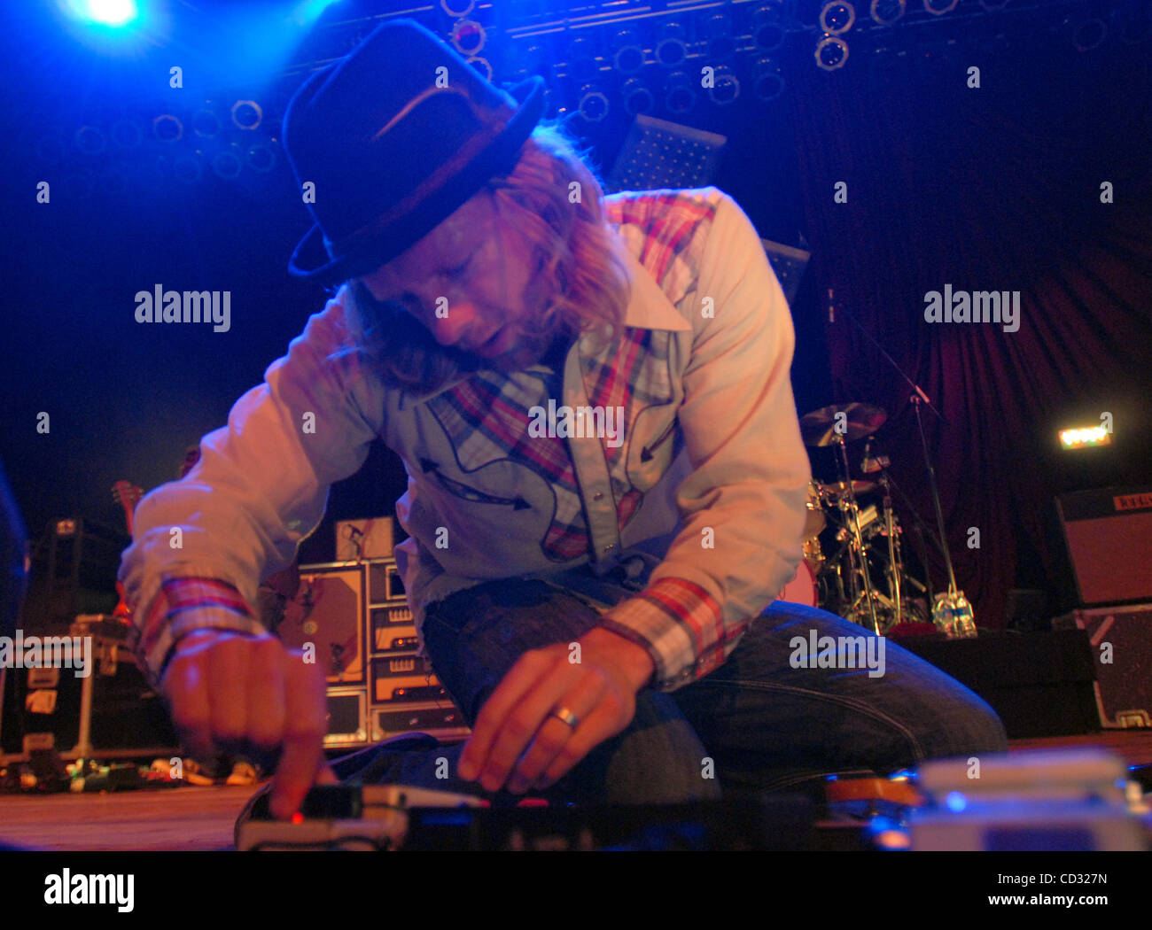 Apr 3, 2008 - Myrtle Beach, South Carolina USA - Singer / Guitarist JON ...