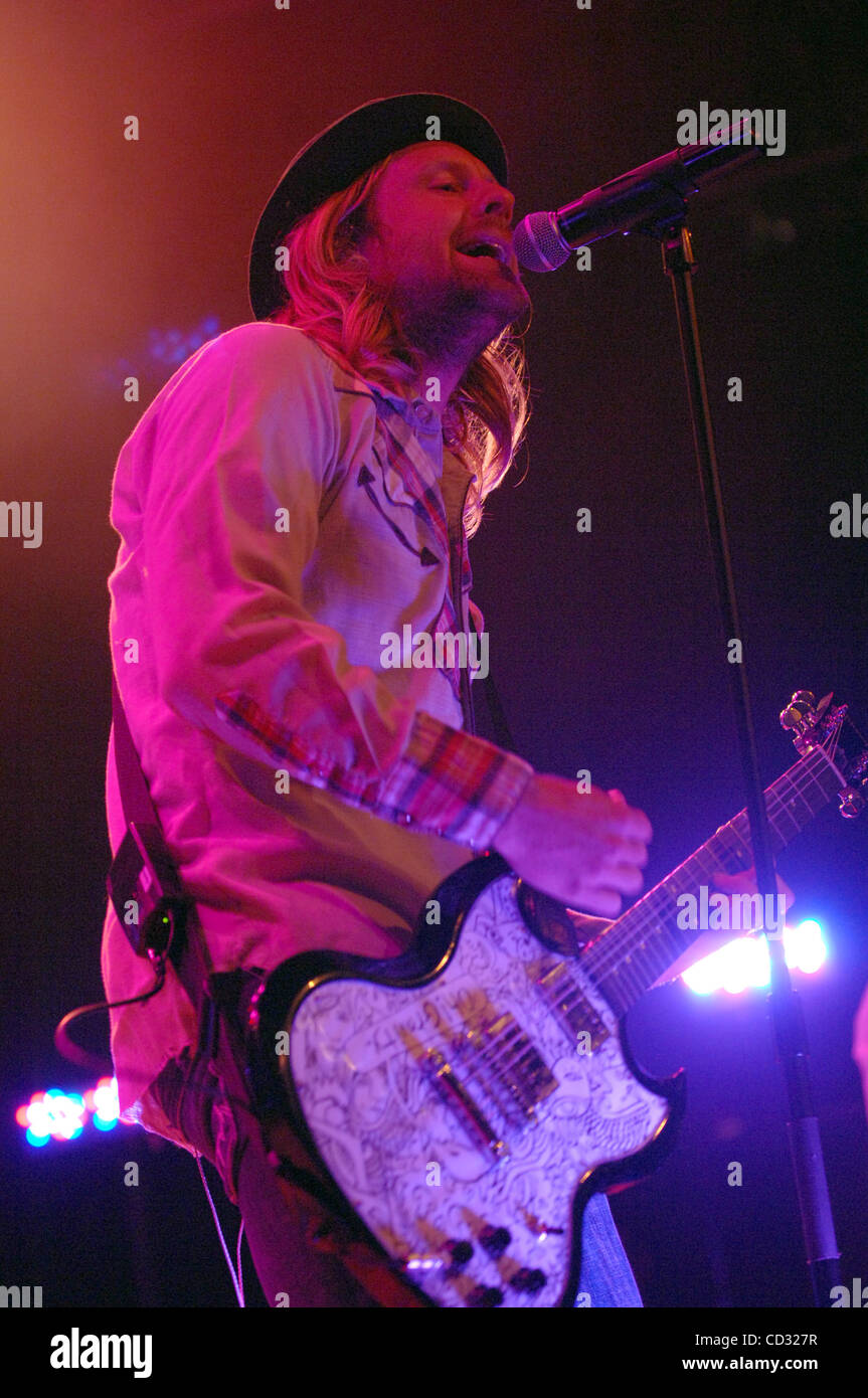 Apr 3, 2008 - Myrtle Beach, South Carolina USA - Singer / Guitarist JON ...