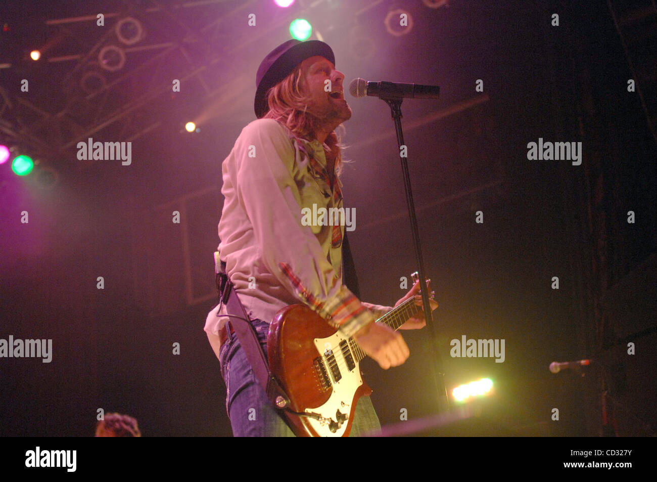 Apr 3, 2008 - Myrtle Beach, South Carolina USA - Singer / Guitarist JON ...