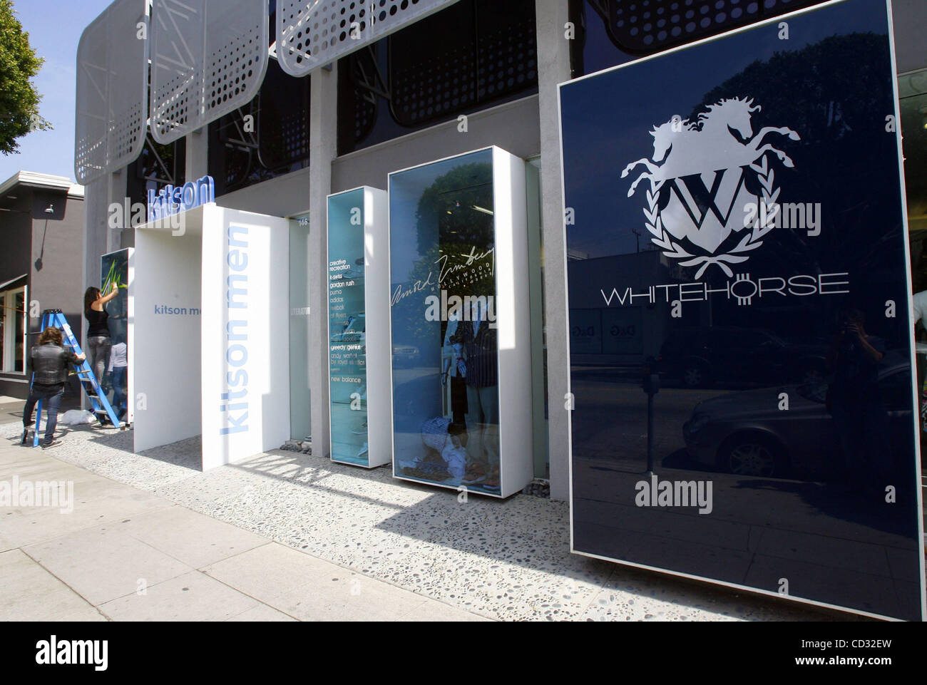 Los Angeles, 2008-4-2 / Celebrity hotspots in Los Angeles: Kitson men ...