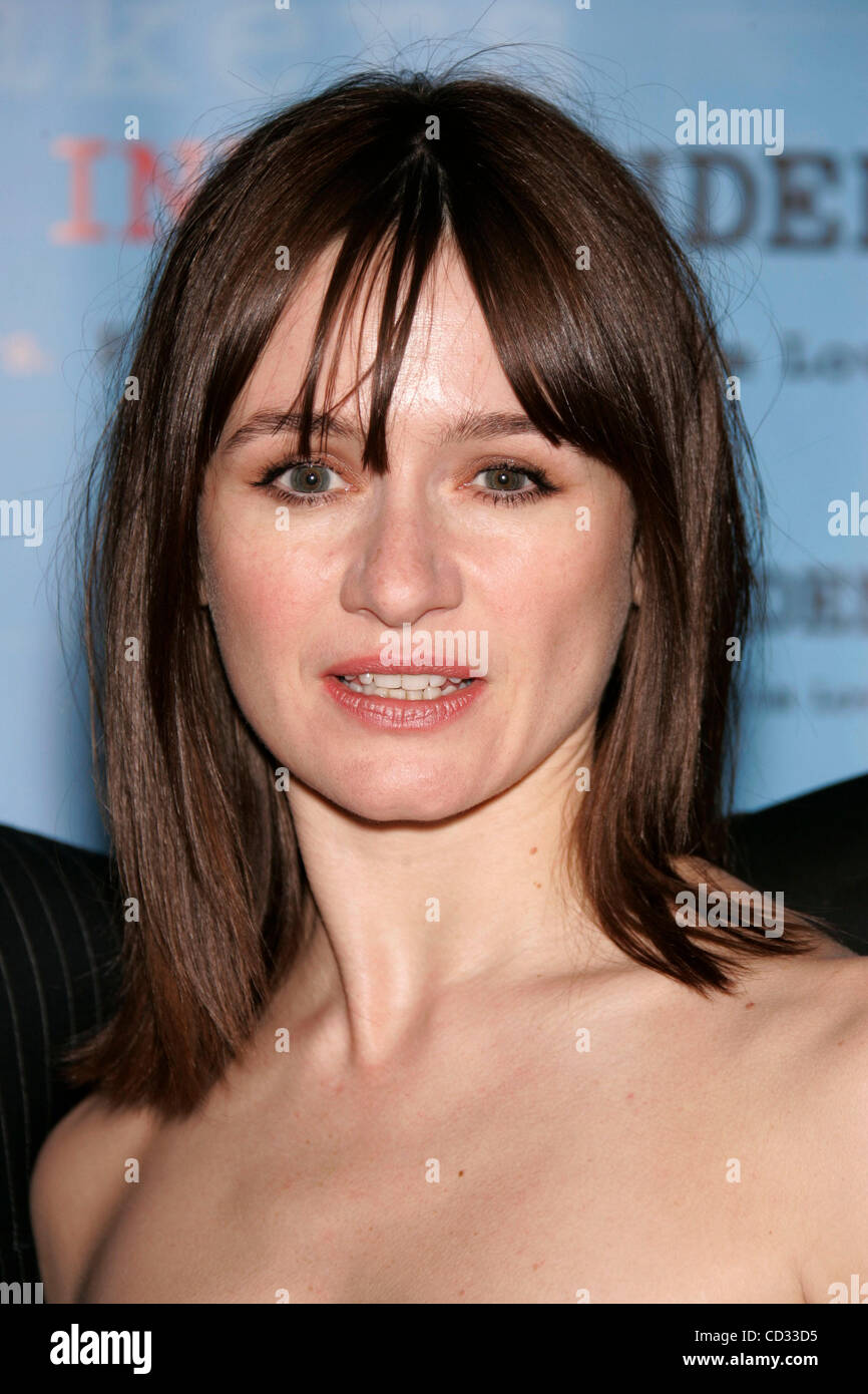 Apr 7, 2008 - Hollywood, California, USA - Actress EMILY MORTIMER ...