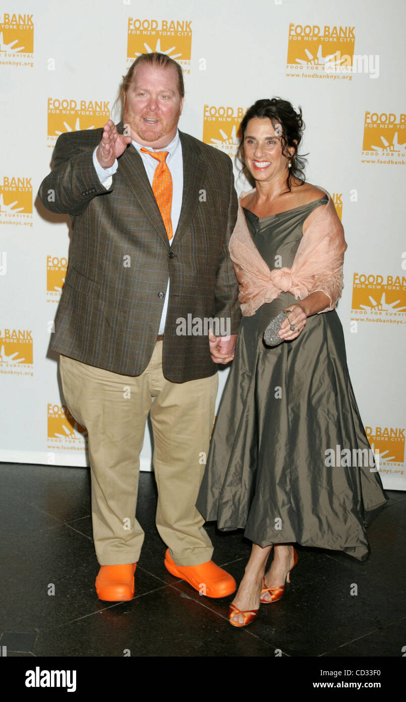 Apr 07, 2008 - New York, NY, USA - Chef MARIO BATALI and his WIFE at ...