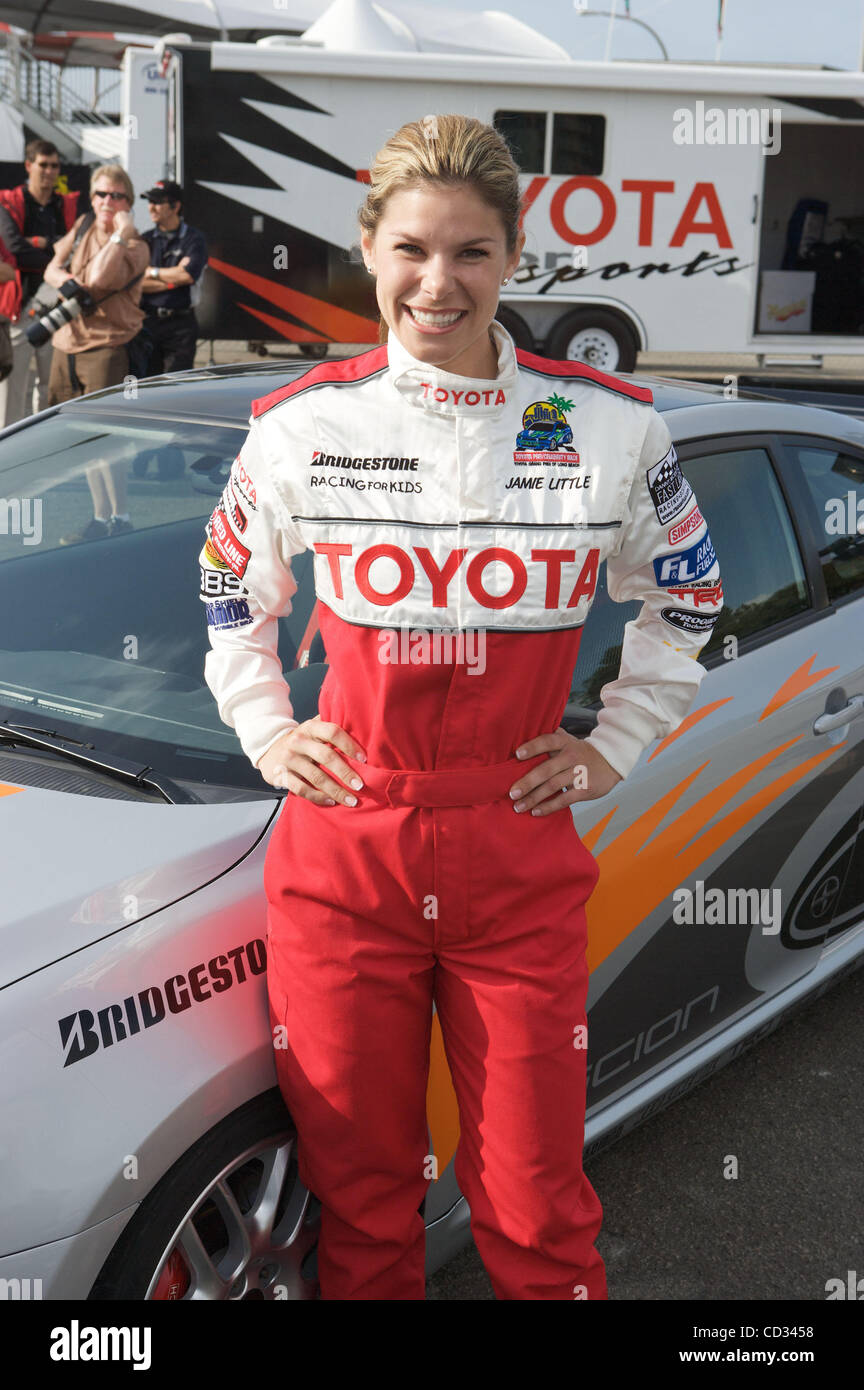 Jamie Little ESPN/ABC pit reporter for NASCAR Nationwide and Sprint Cup ...