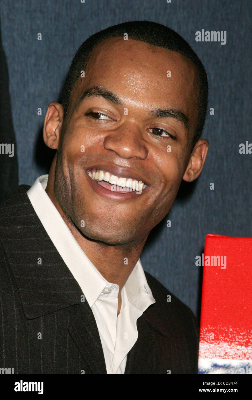 Apr 08, 2008 - New York, NY, USA - Actor MATTHEW HATCHETTE at the ...