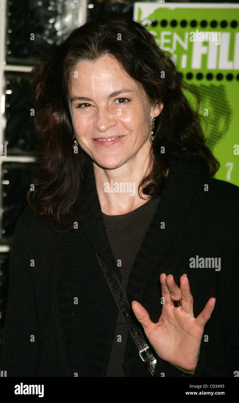 Apr 08, 2008 - New York, NY, USA - Actress ALLY SHEEDY at the arrivals ...