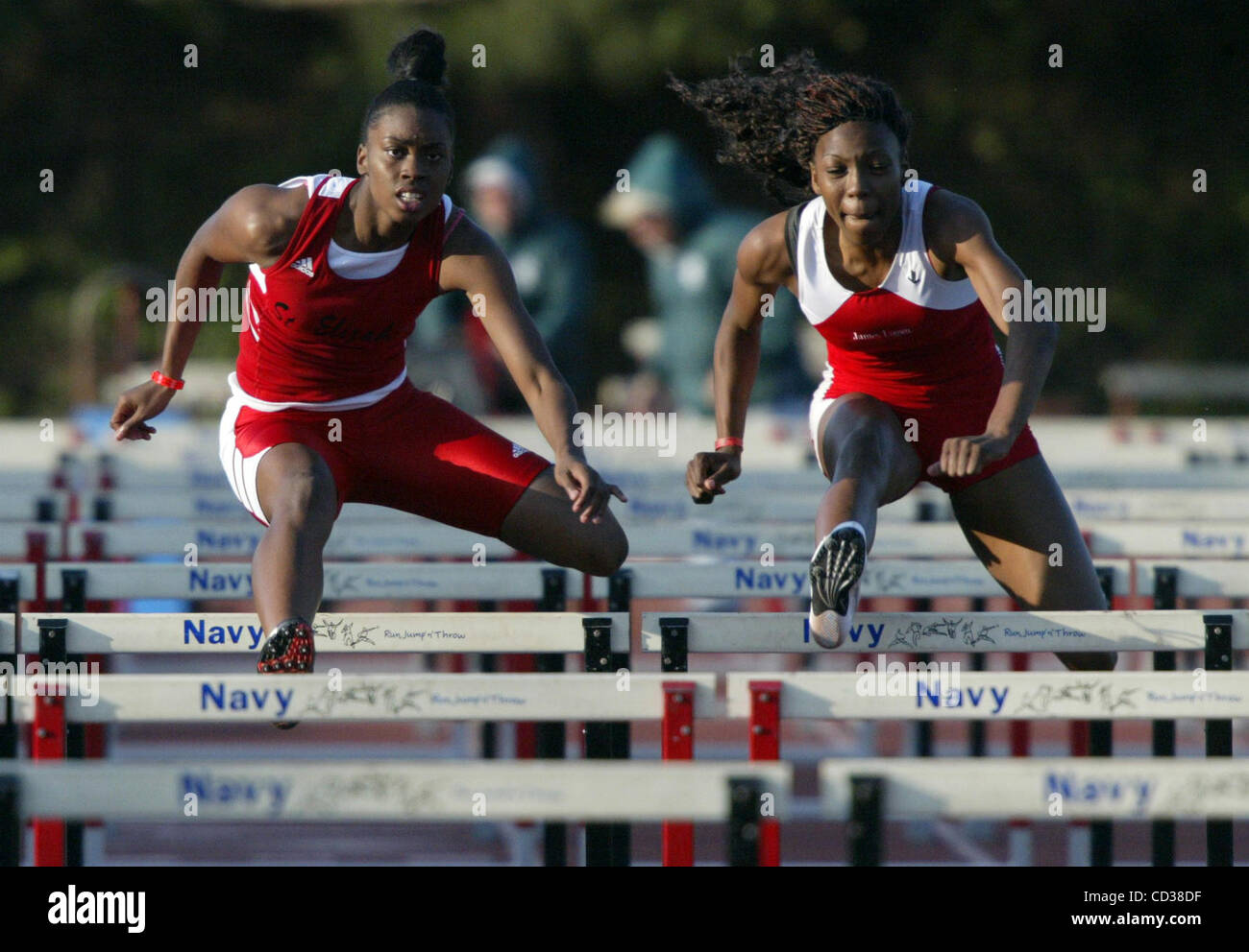 100 meter hurdles hi-res stock photography and images - Alamy
