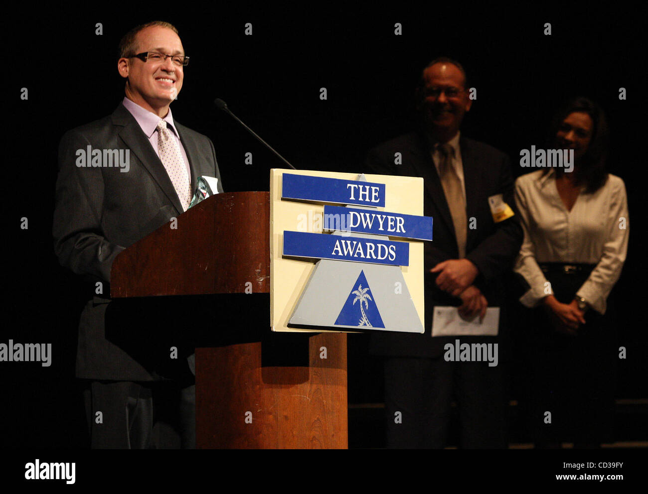 04212008 met dwyer 0051875B Staff Photo by Bruce R. Bennett/The Palm ...
