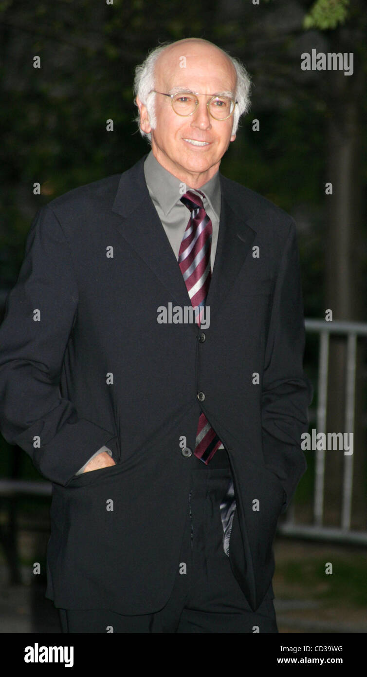 Apr 22, 2008 - New York, NY, USA - Comedian LARRY DAVID at the arrivals ...
