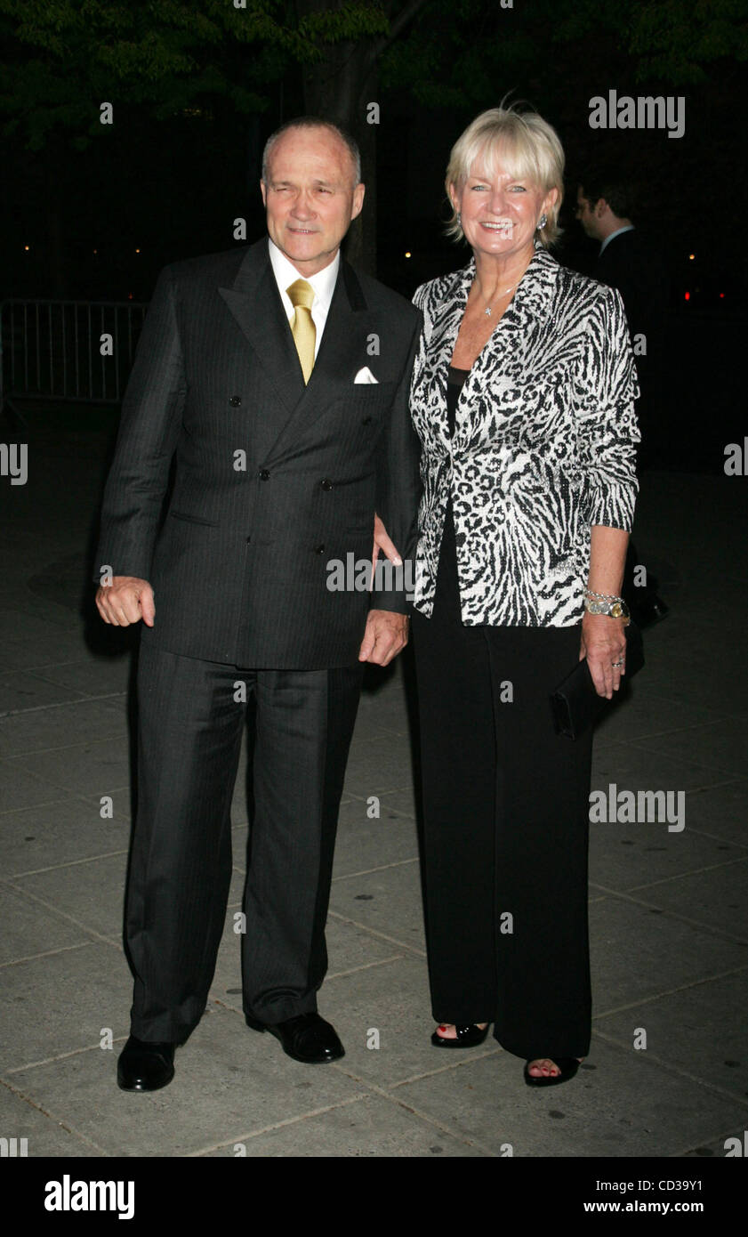 Apr 22, 2008 - New York, NY, USA -Police Commisioner RAY KELLY and his ...
