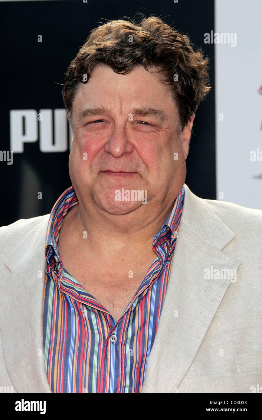 John goodman speed racer press hi-res stock photography and images - Alamy