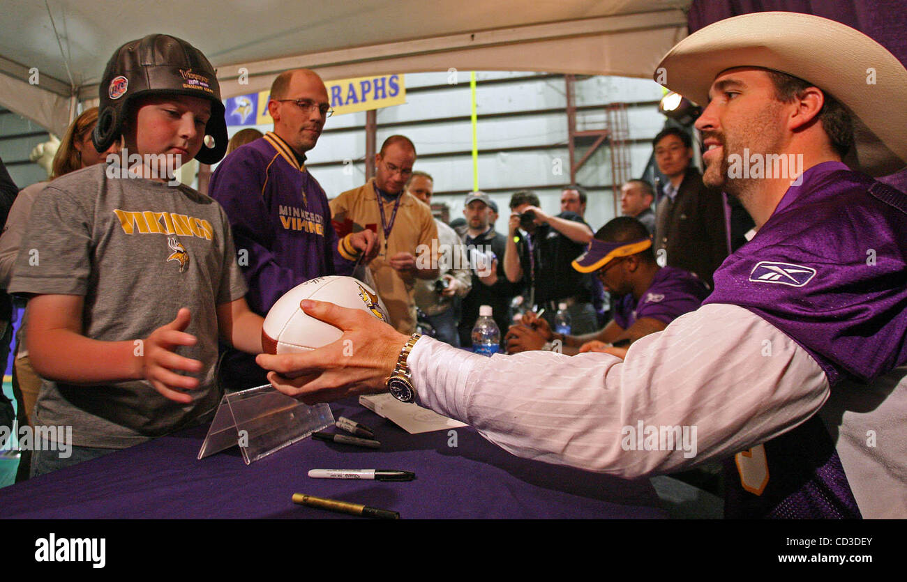 Marlin levison assign april 26 hi-res stock photography and images - Alamy