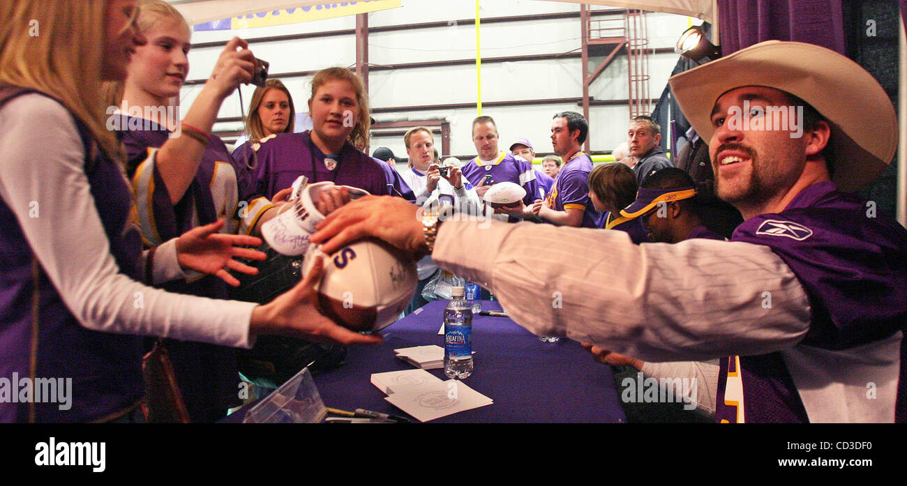 Marlin levison assign april 26 hi-res stock photography and images - Alamy