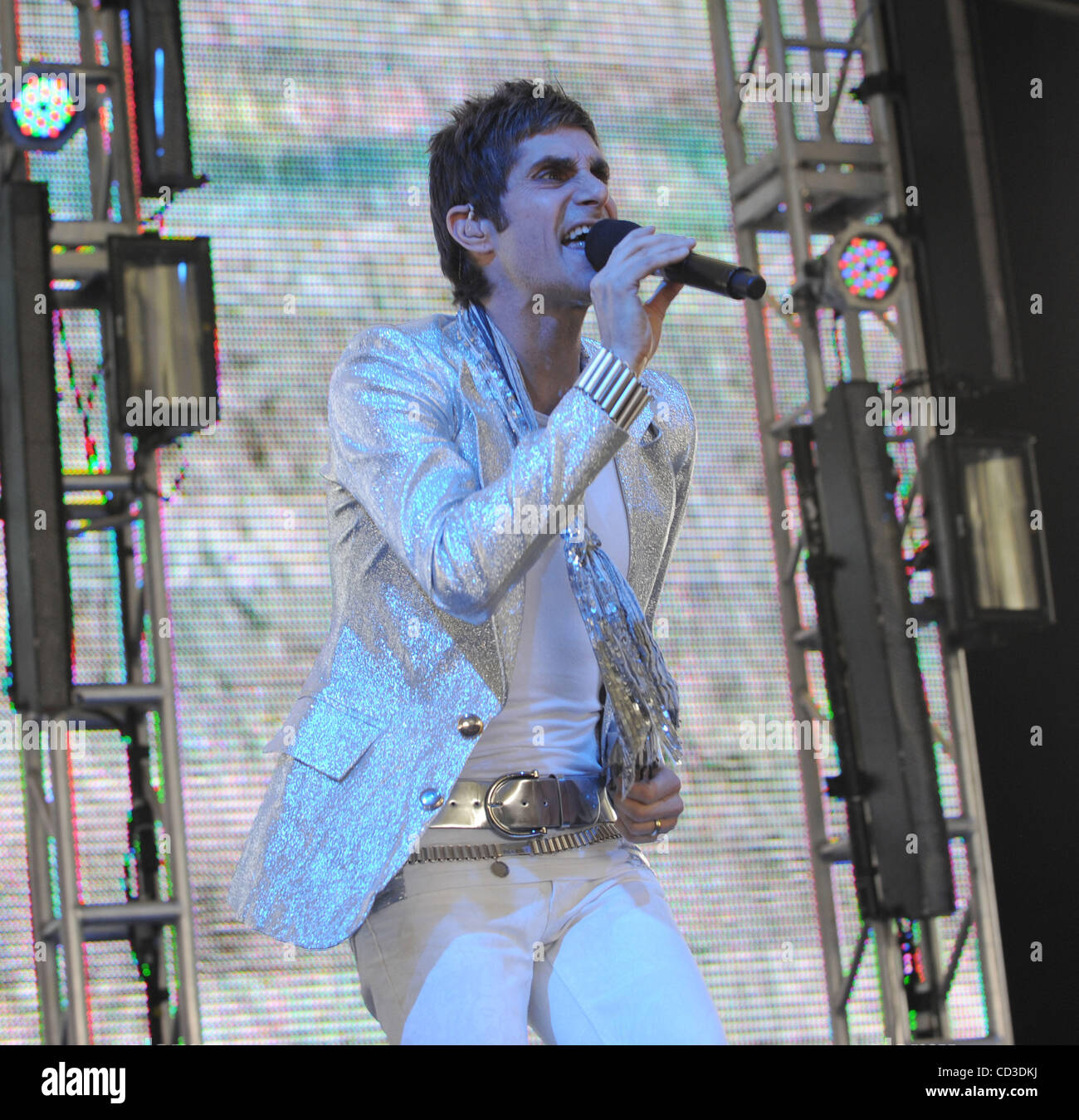 Apr 27, 2008 - Indio, California; USA - Singer PERRY FARRELL performs ...