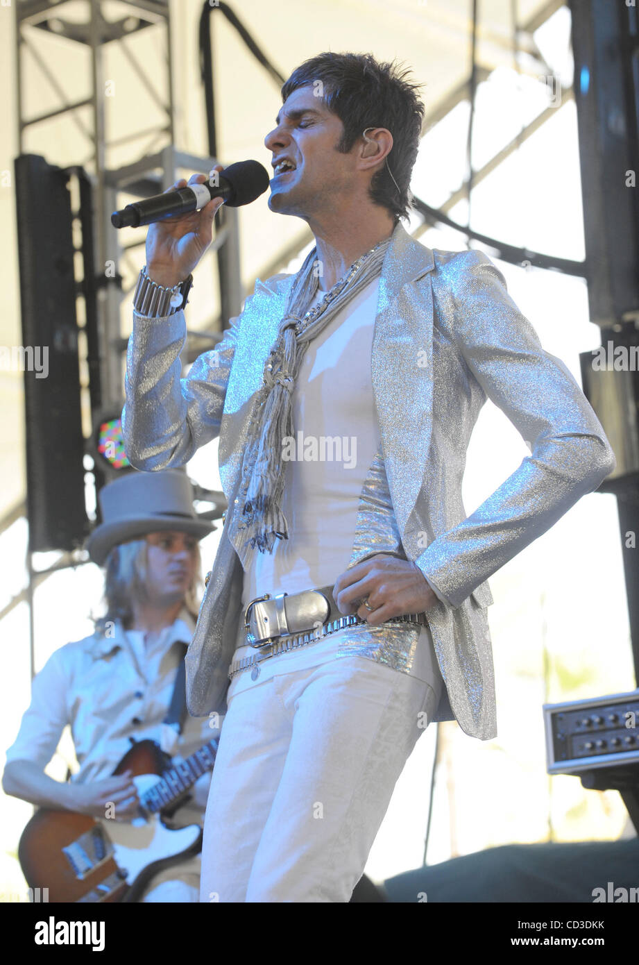 Apr 27, 2008 - Indio, California; USA - Singer PERRY FARRELL performs ...