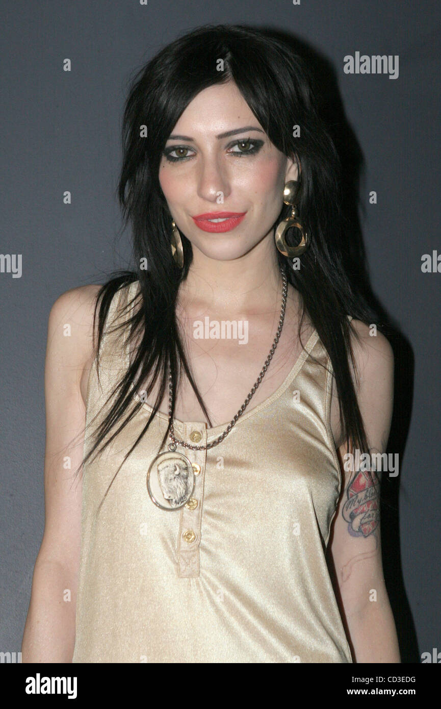 Apr 28, 2008 - Sydney, Australia - JESS ORIGLIASSO, singer in the group ...