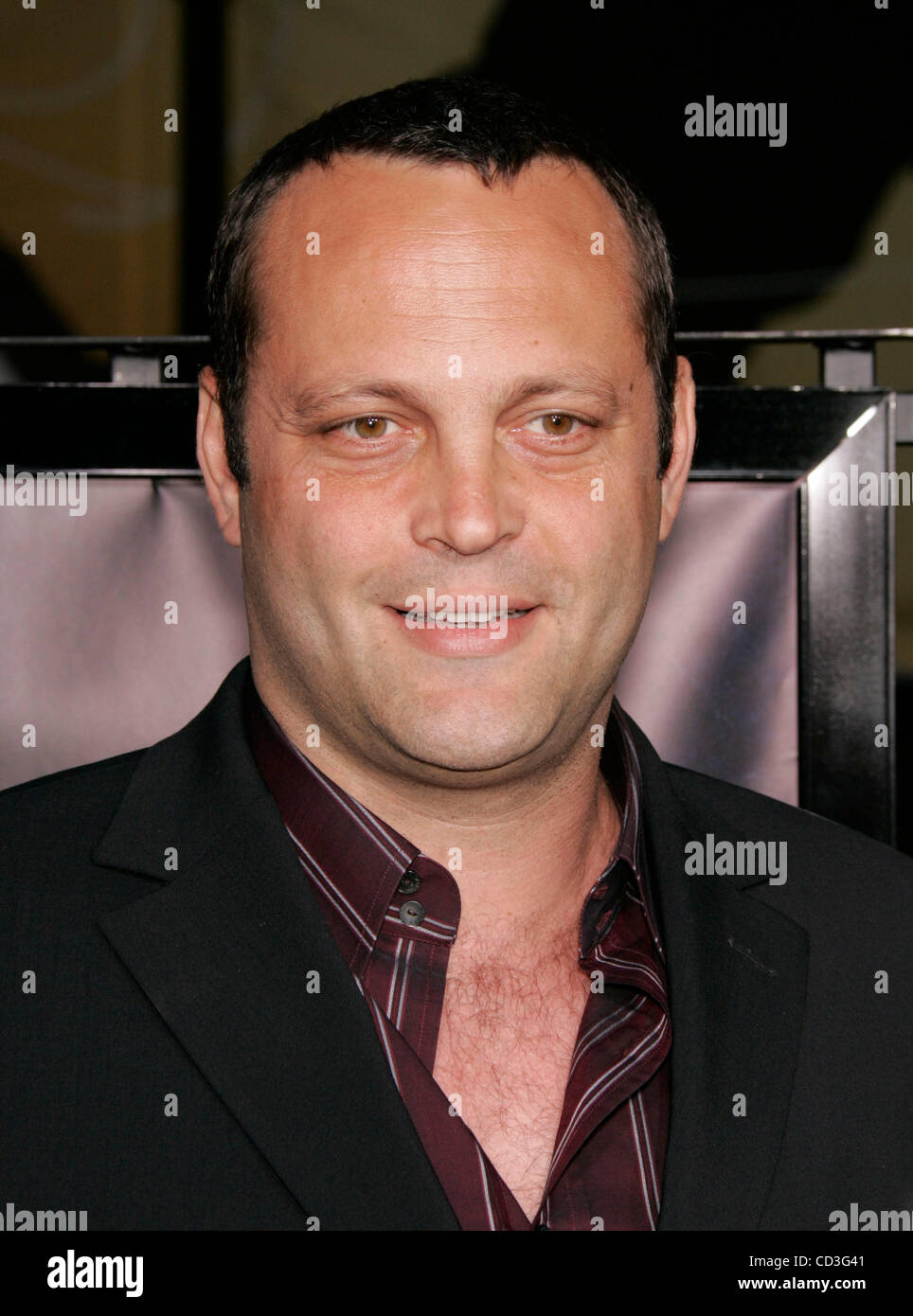 Apr 30, 2008 - Hollywood, California, USA - Actor VINCE VAUGHN arriving ...