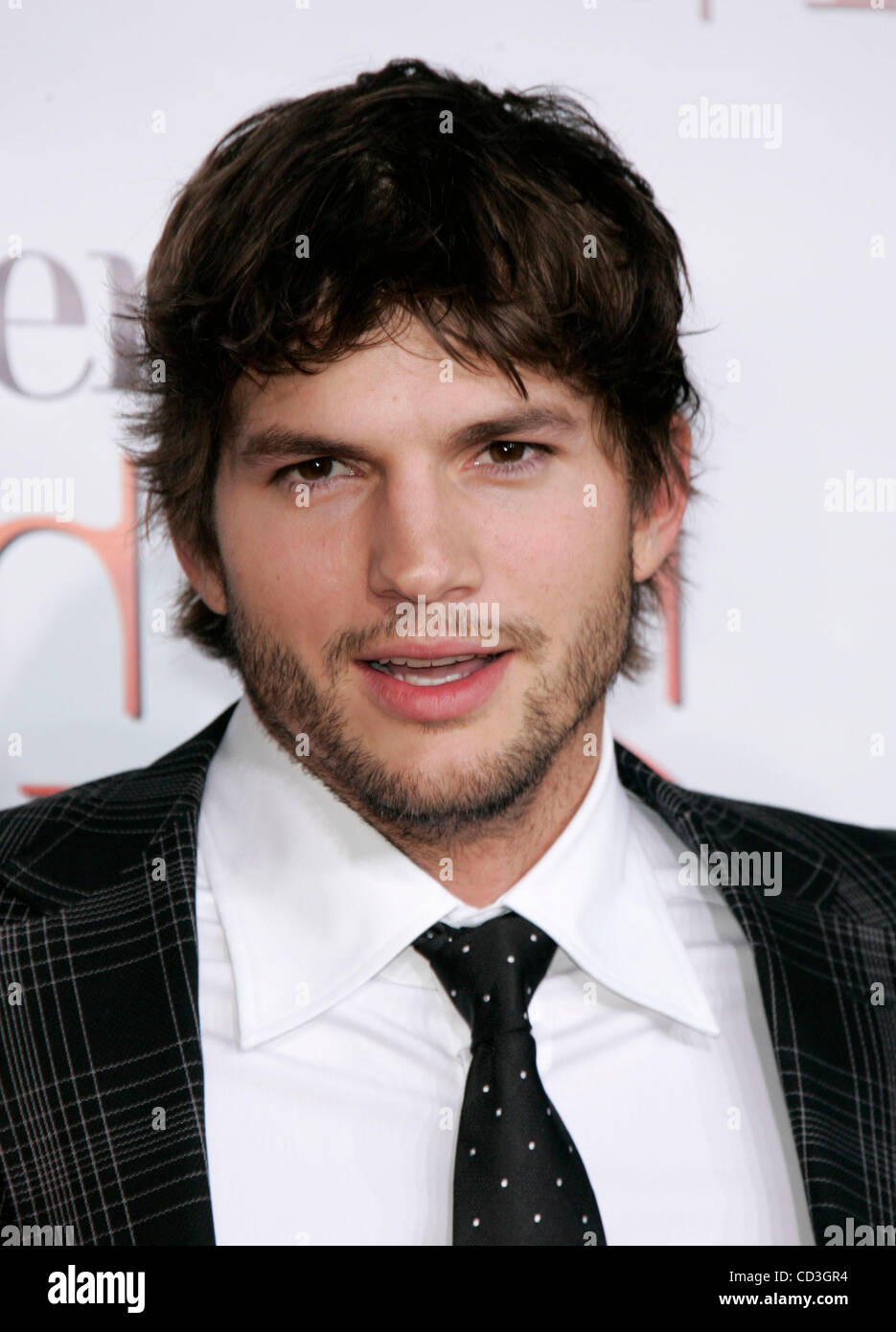 May 1, 2008 - Westwood, California, USA - Actor ASHTON KUTCHER arriving ...