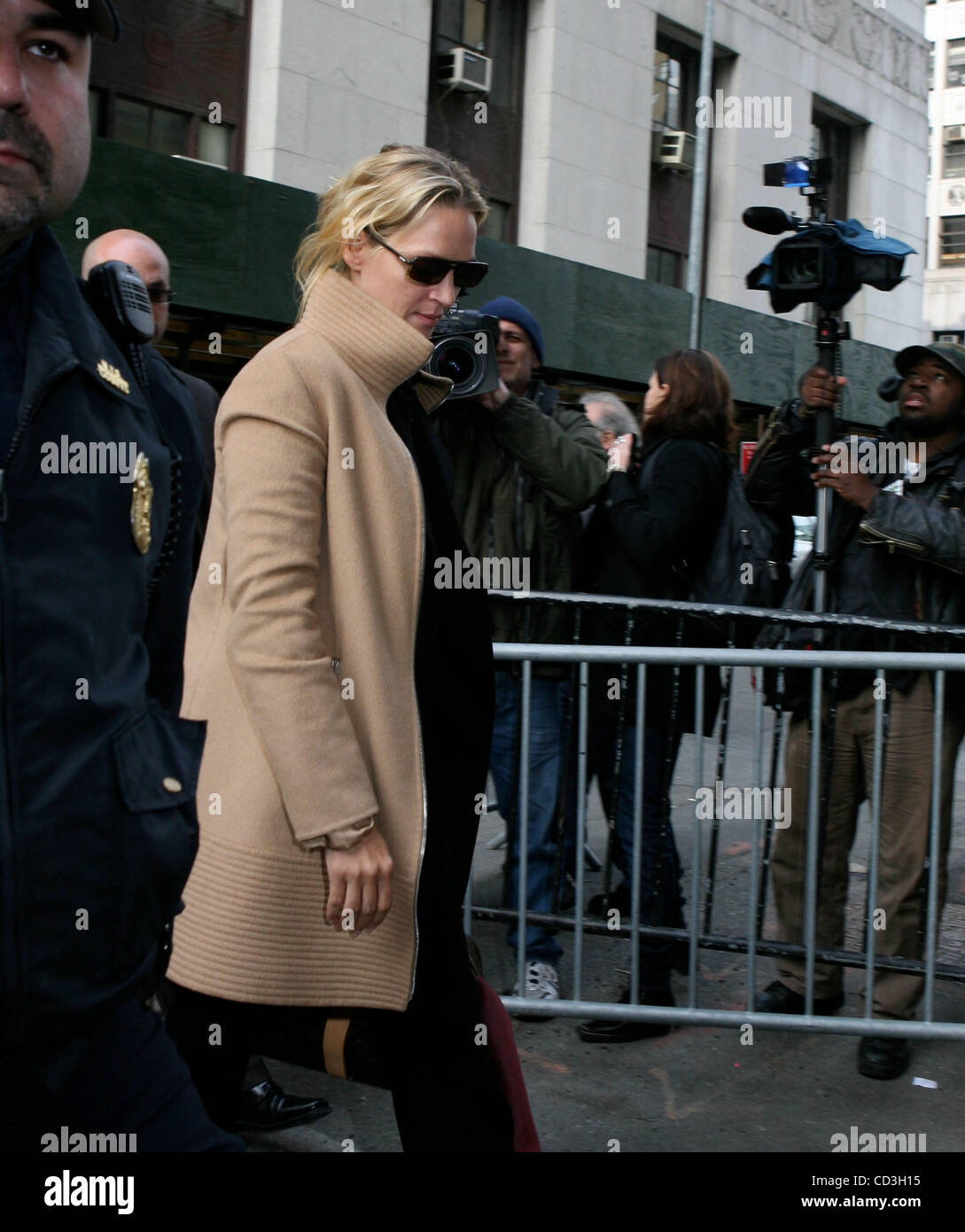 Actress Uma Thurman, 38 arriving to the Manhattan Criminal court DA's ...