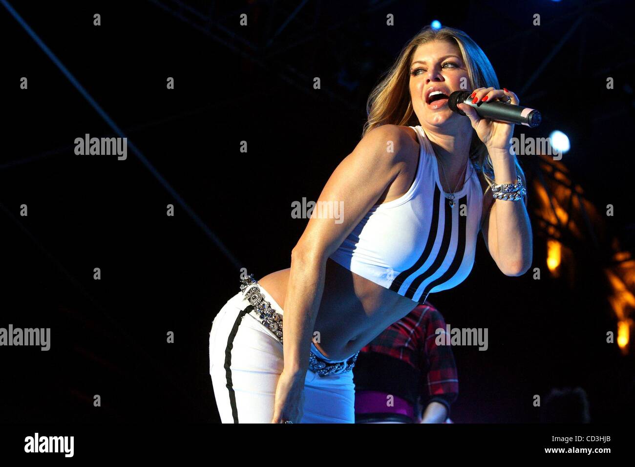 050208 met fergie 0052251A Staff Photo by Bruce R. Bennett/The Palm ...