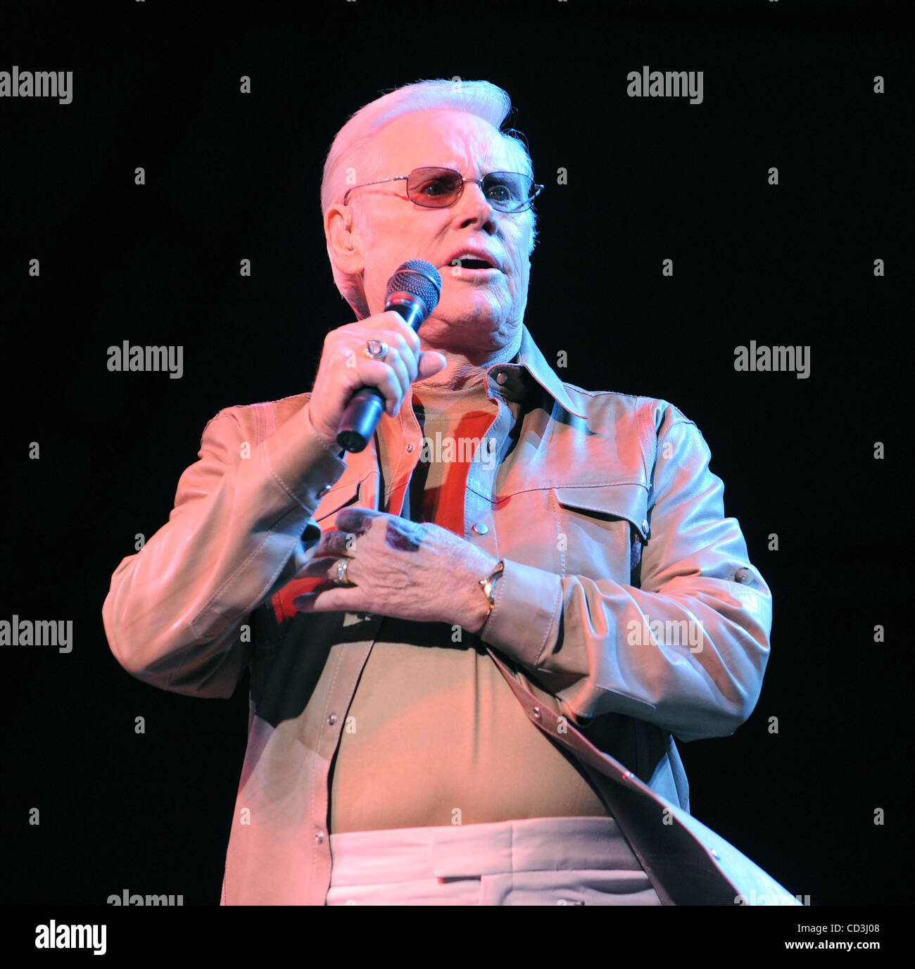 George jones country singer hi-res stock photography and images - Alamy