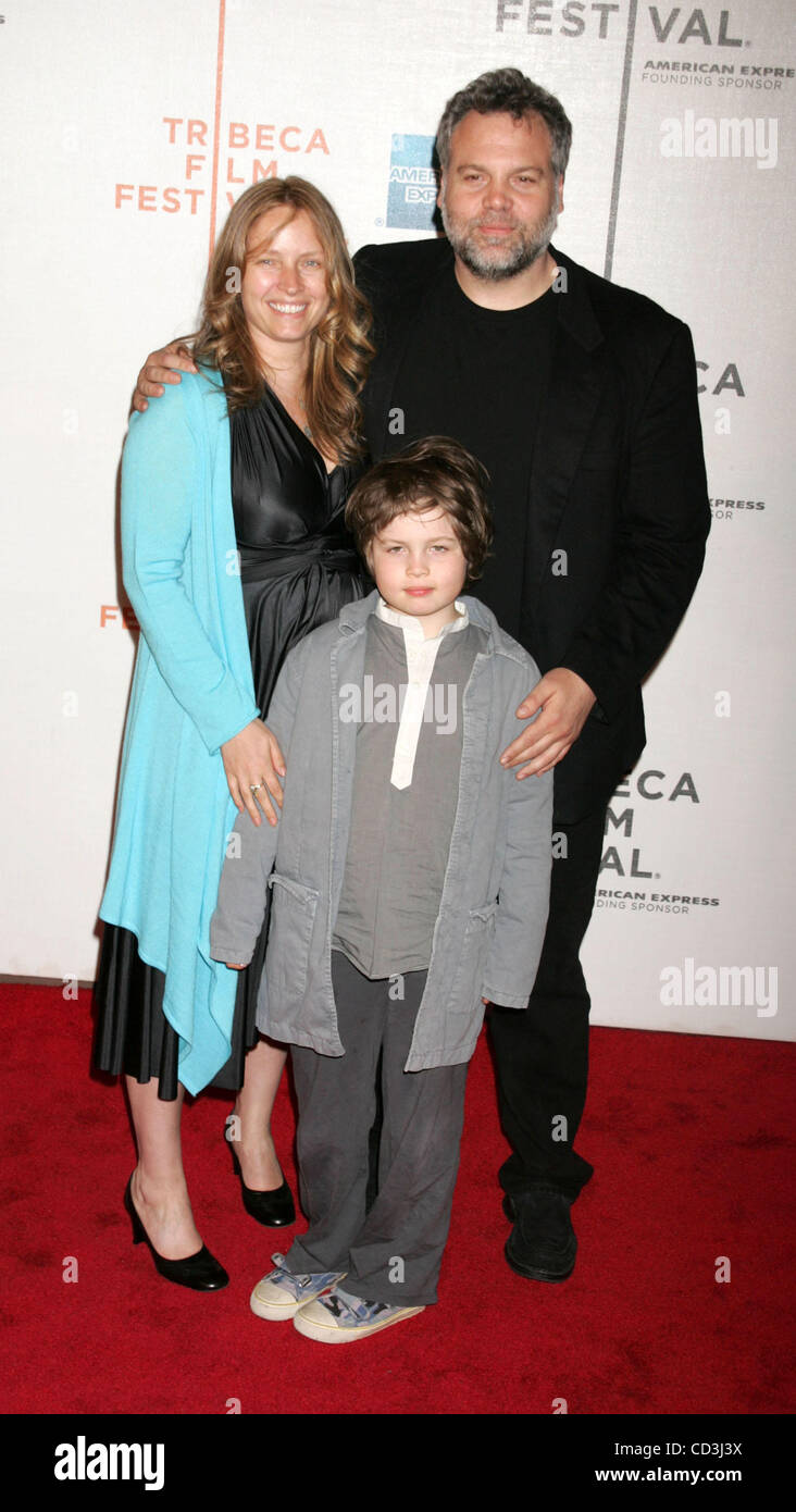 May 03, 2008 - New York, NY, USA - Actor VINCENT D'ONOFRIO and FAMILY ...