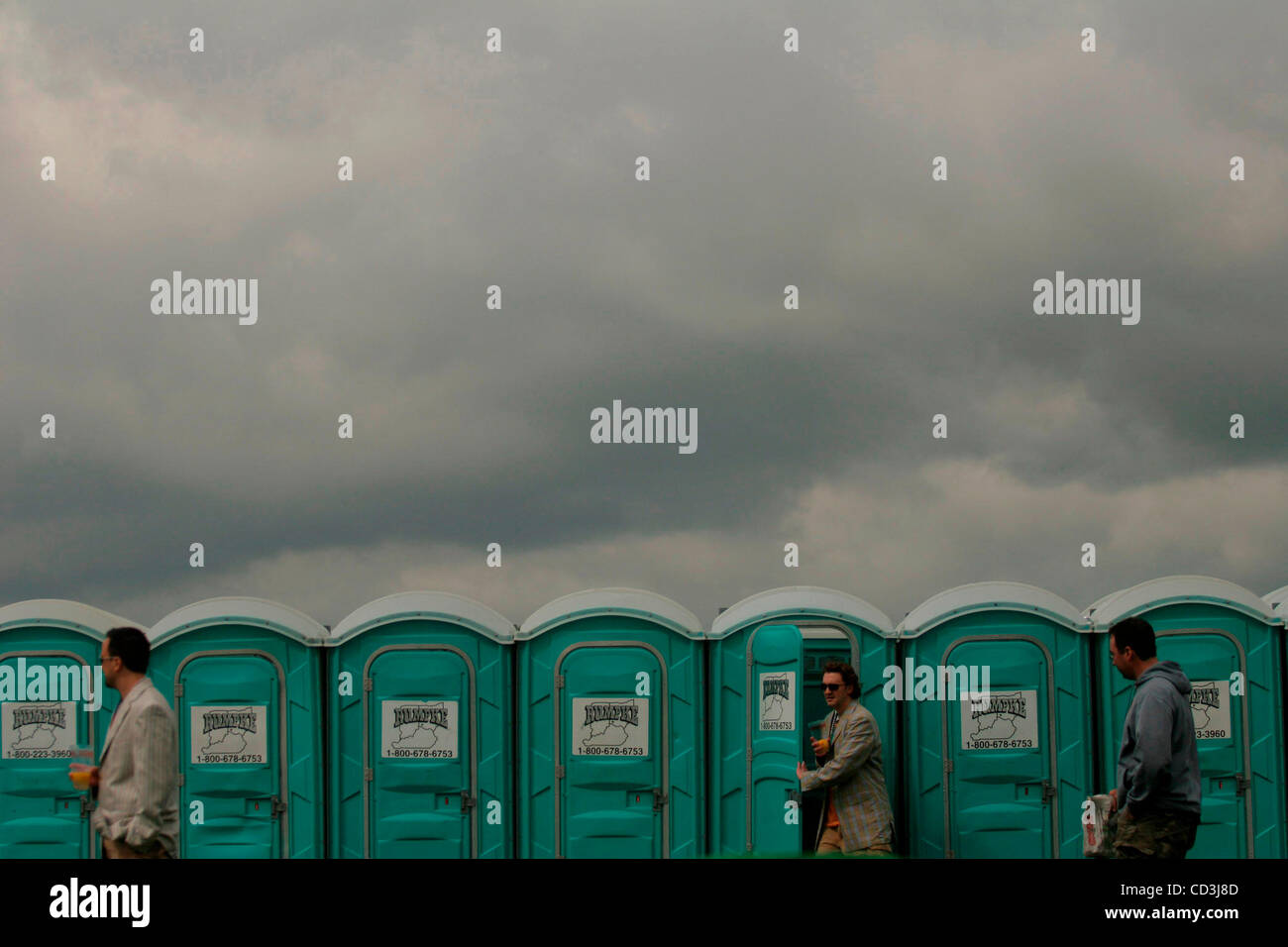 Mike Tebo of Los Angles CA waits for his friend J.C Wagart of ...