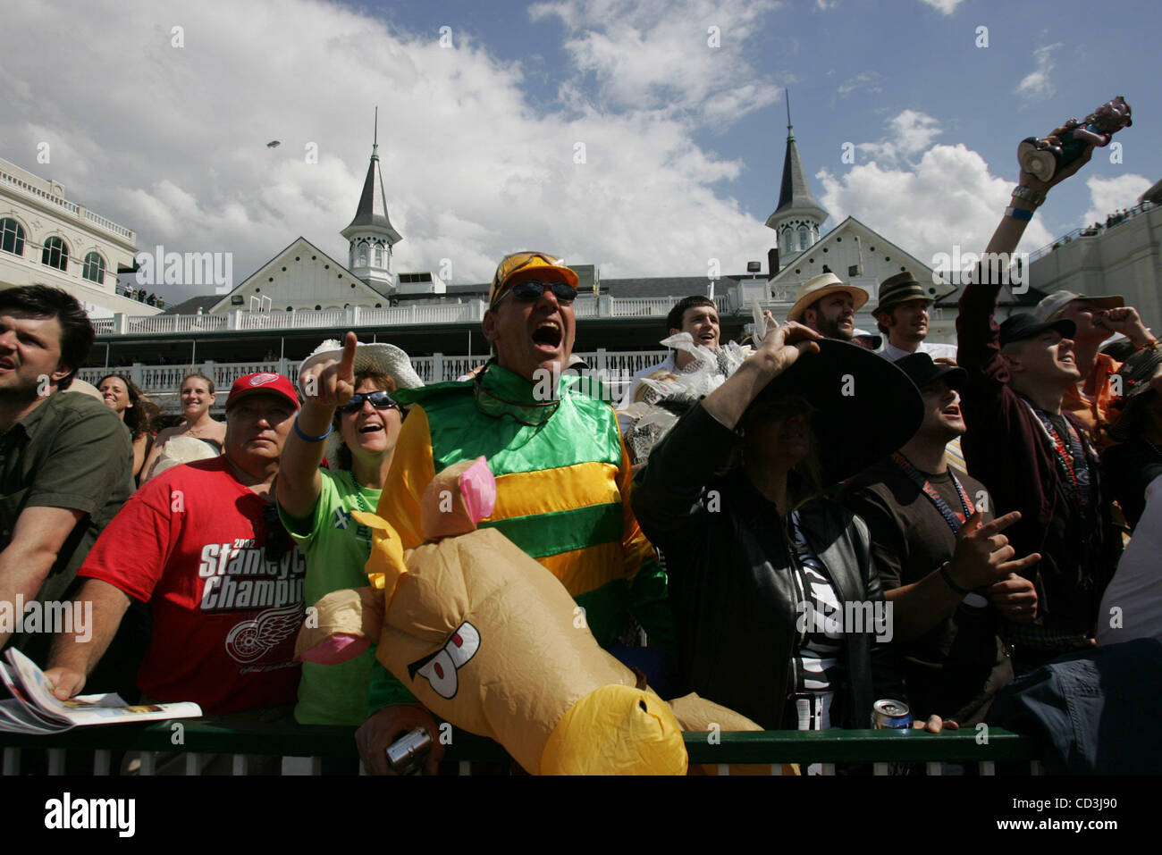 Swill hi-res stock photography and images - Alamy