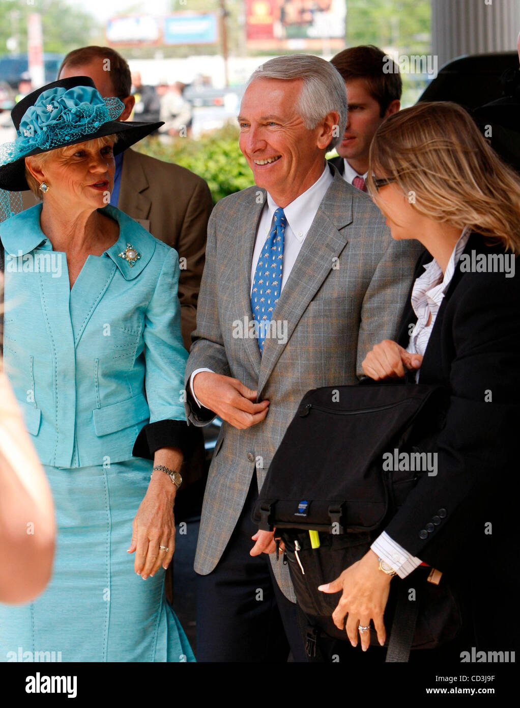 Gov. Steve Beshear and his wife, Jane Beshear, arrive to the 134th ...