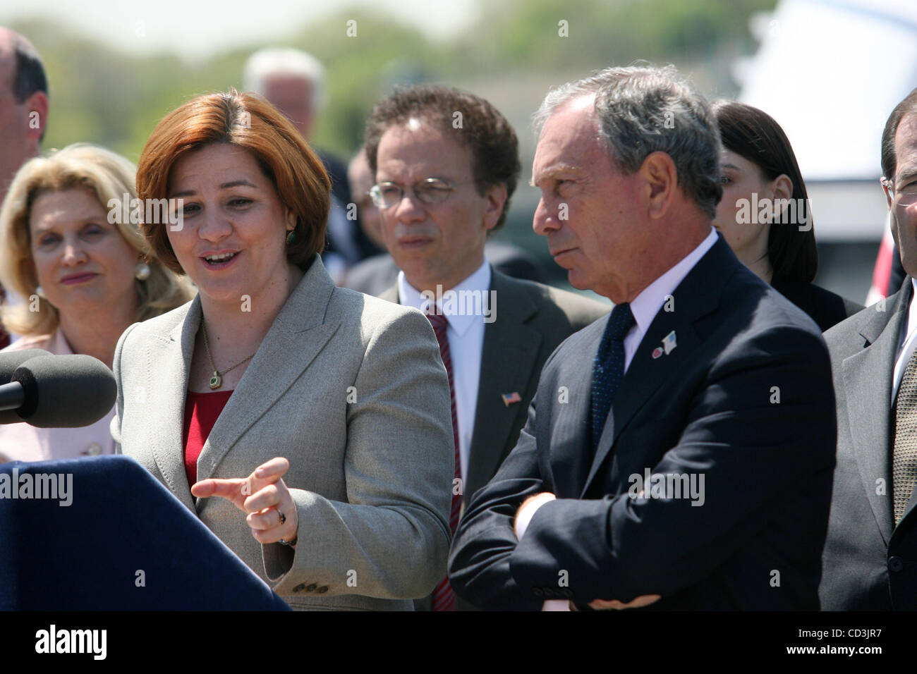 Mayor Michael Bloomberg and Speaker Christine Quinn announcing new ...