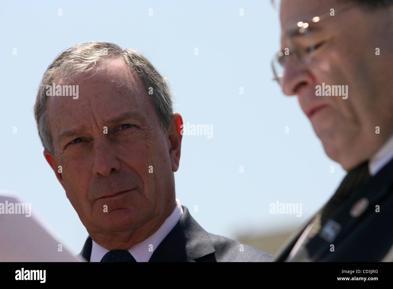 Mayor Michael Bloomberg and Speaker Christine Quinn announcing new ...