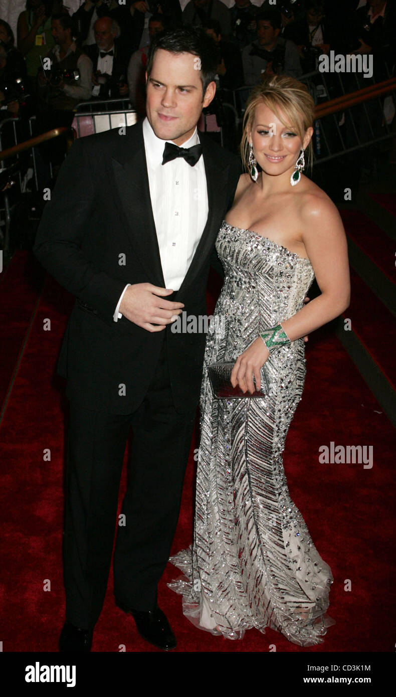 May 05, 2008 - New York, NY, USA - Athlete MIKE COMRIE and singer ...