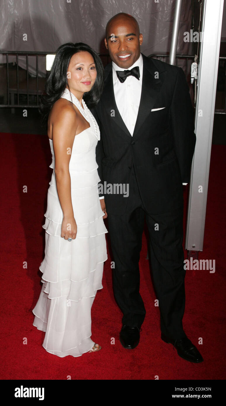 May 05, 2008 - New York, NY, USA - TIKI BARBER and WIFE at the ...