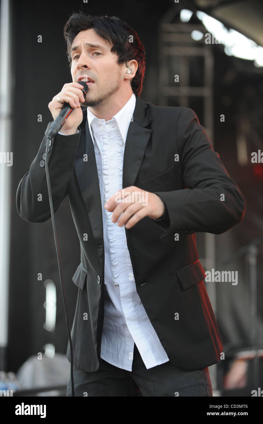 May 17, 2008 - Columbus, Ohio; USA - Singer JESSE HASEK of the band 10 ...