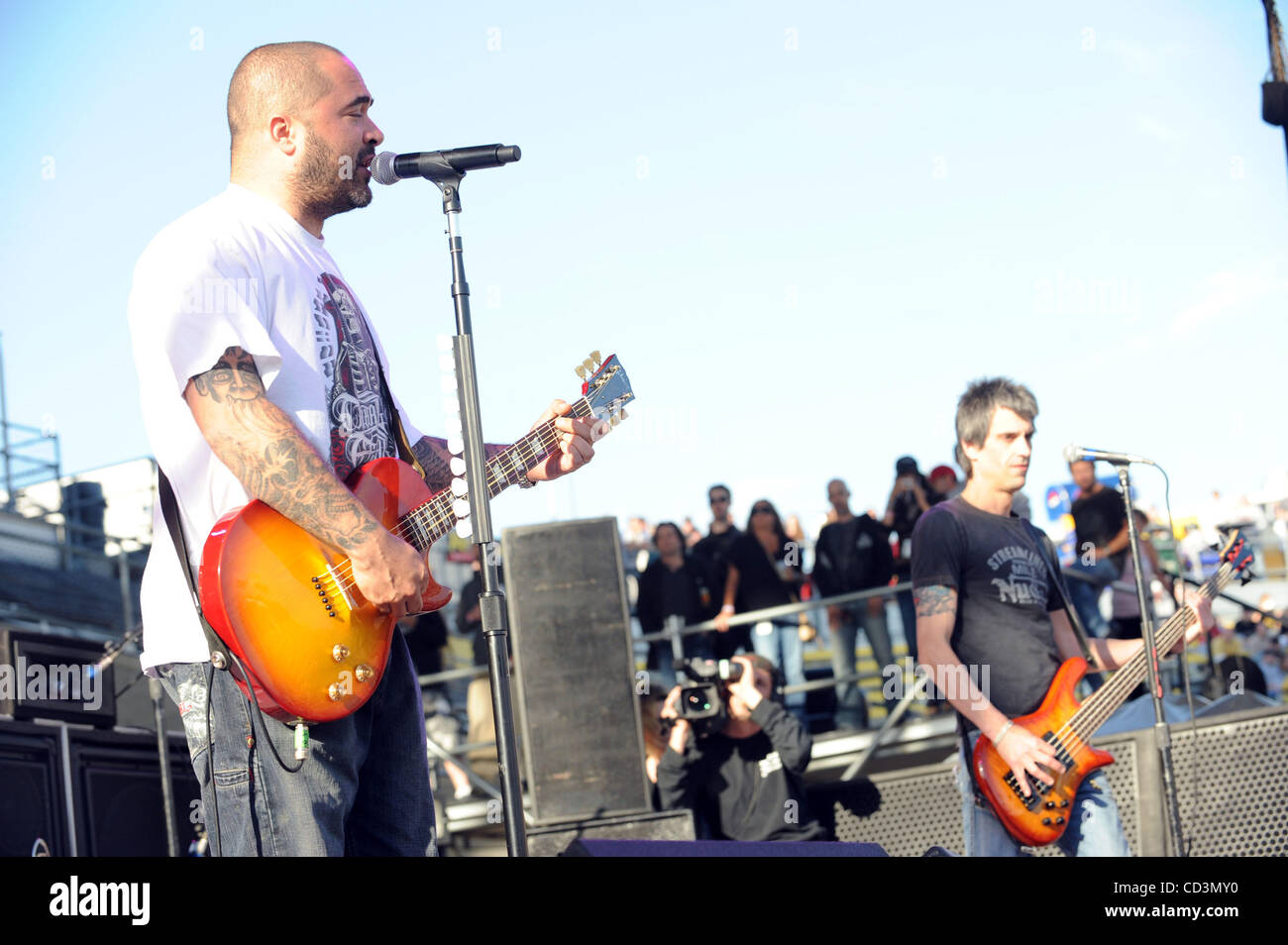 May 17, 2008 - Columbus, Ohio; USA - Singer AARON LEWIS of the band ...