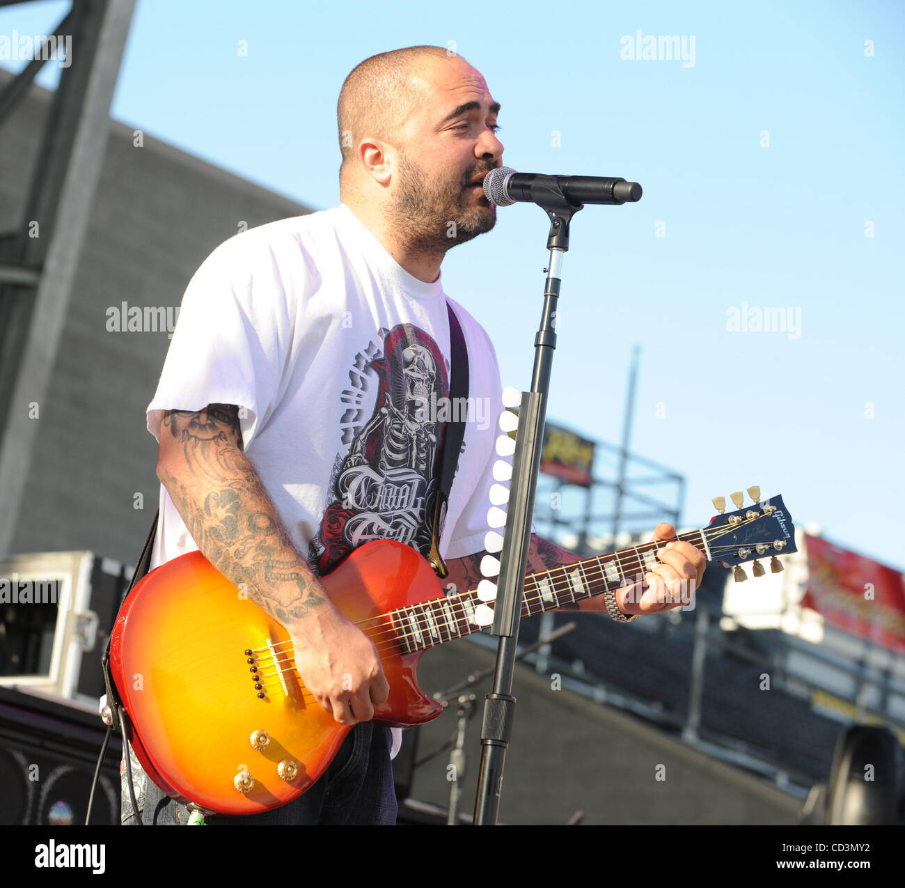 Singer aaron lewis of hi-res stock photography and images - Alamy