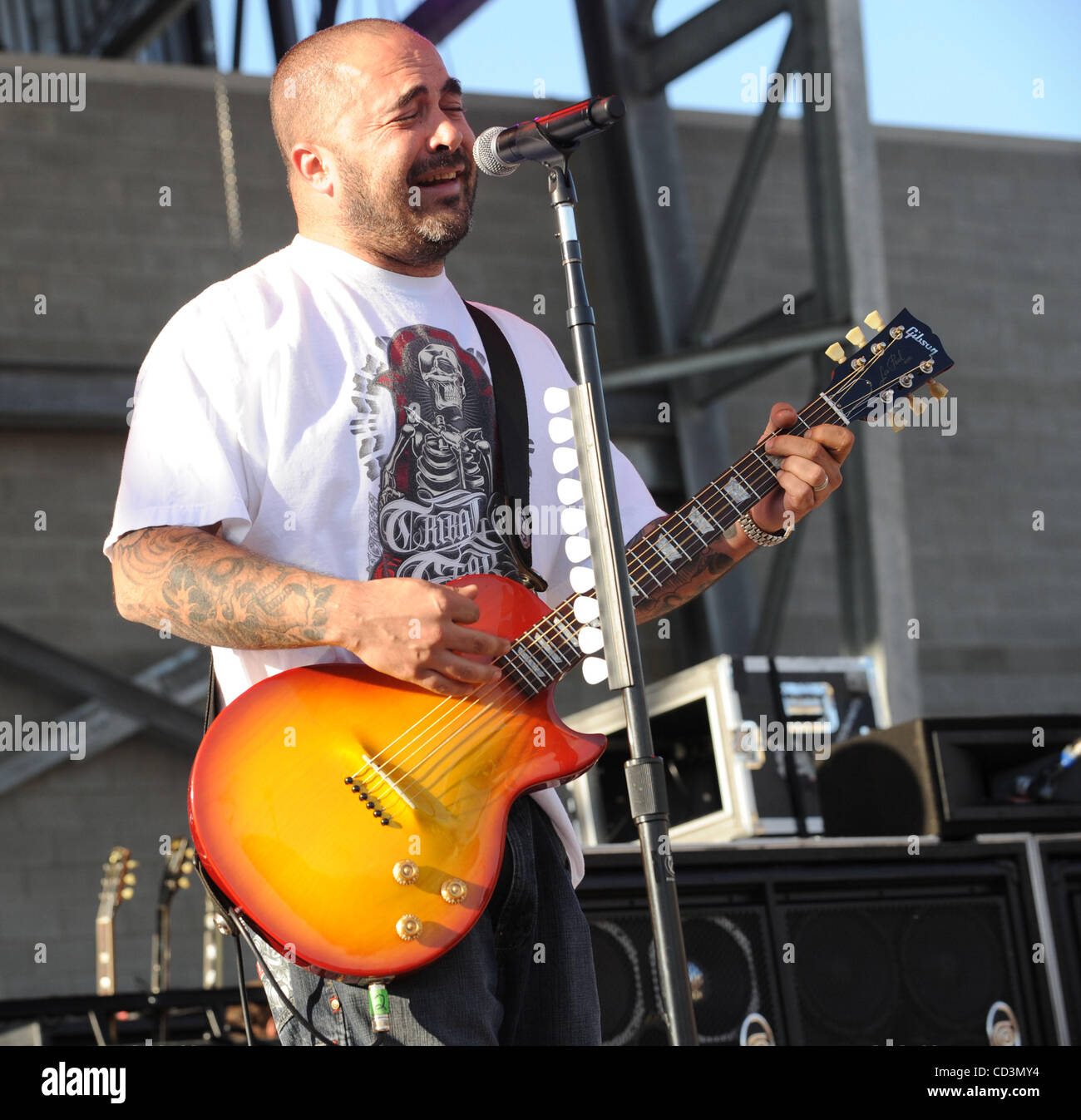 May 17, 2008 - Columbus, Ohio; USA - Singer AARON LEWIS of the band ...