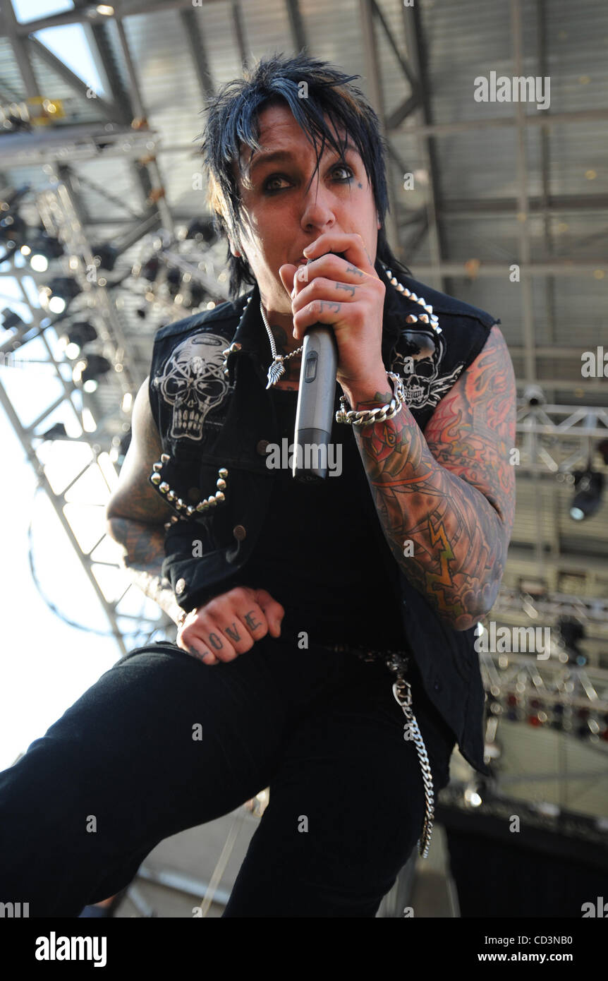 May 18, 2008 - Columbus, Ohio; USA - Singer JACOBY SHADDIX of the band ...